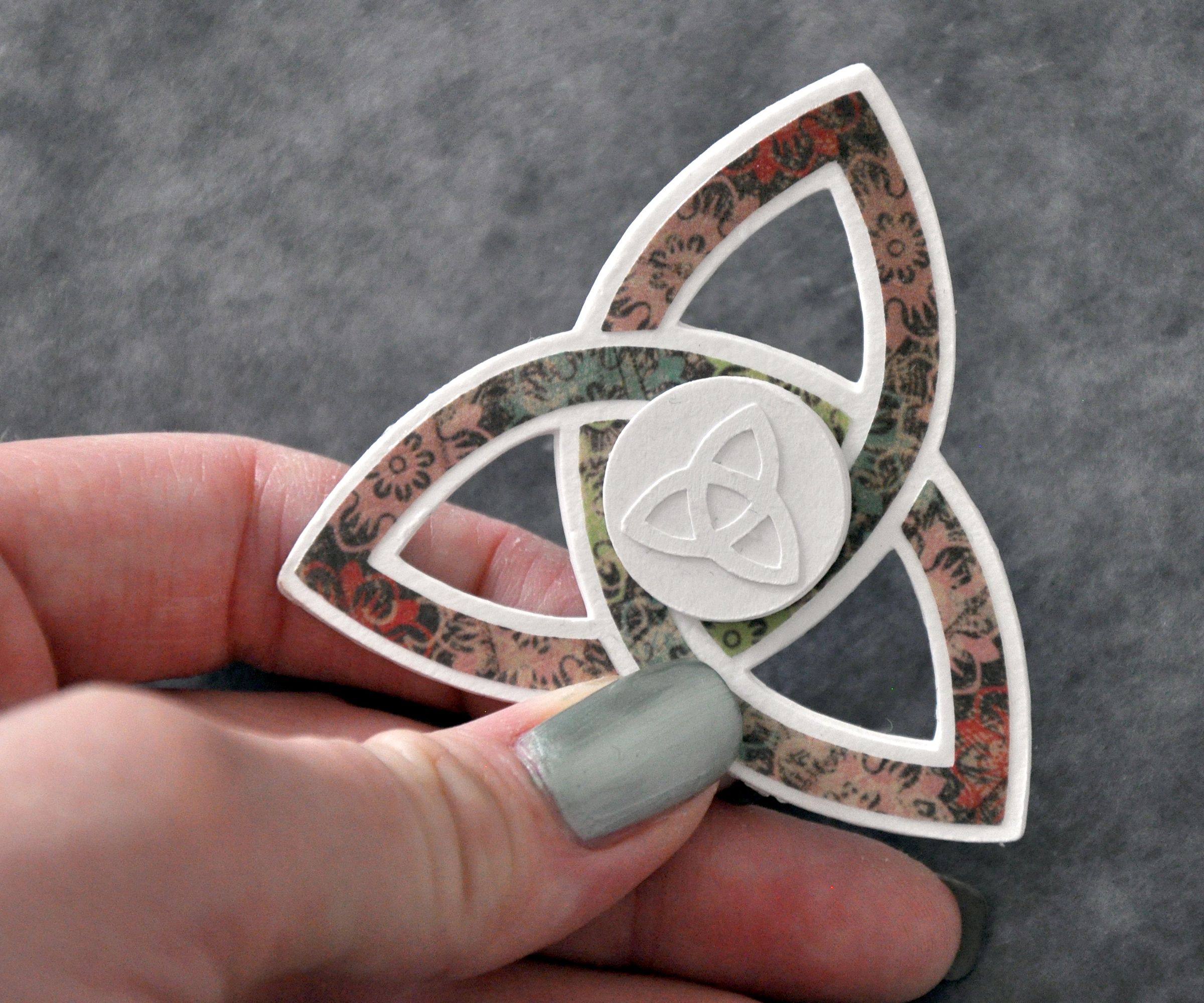 Paper Fidget Spinner : 7 Steps (with Pictures) - Instructables