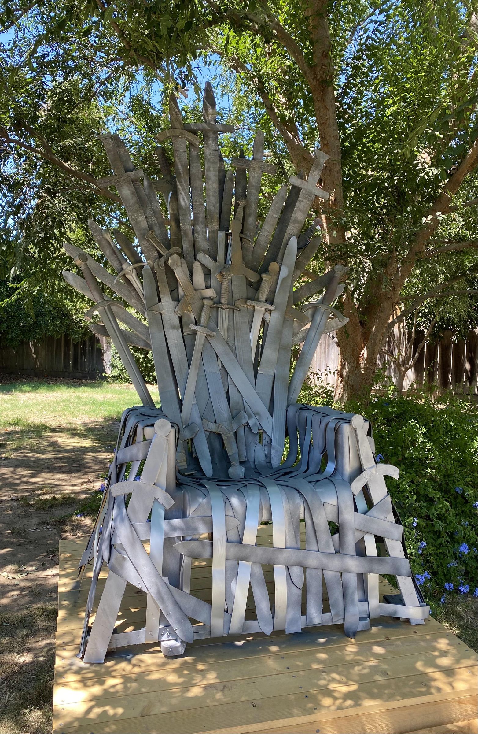 Make Your Own "Iron" Throne : 7 Steps (with Pictures) - Instructables