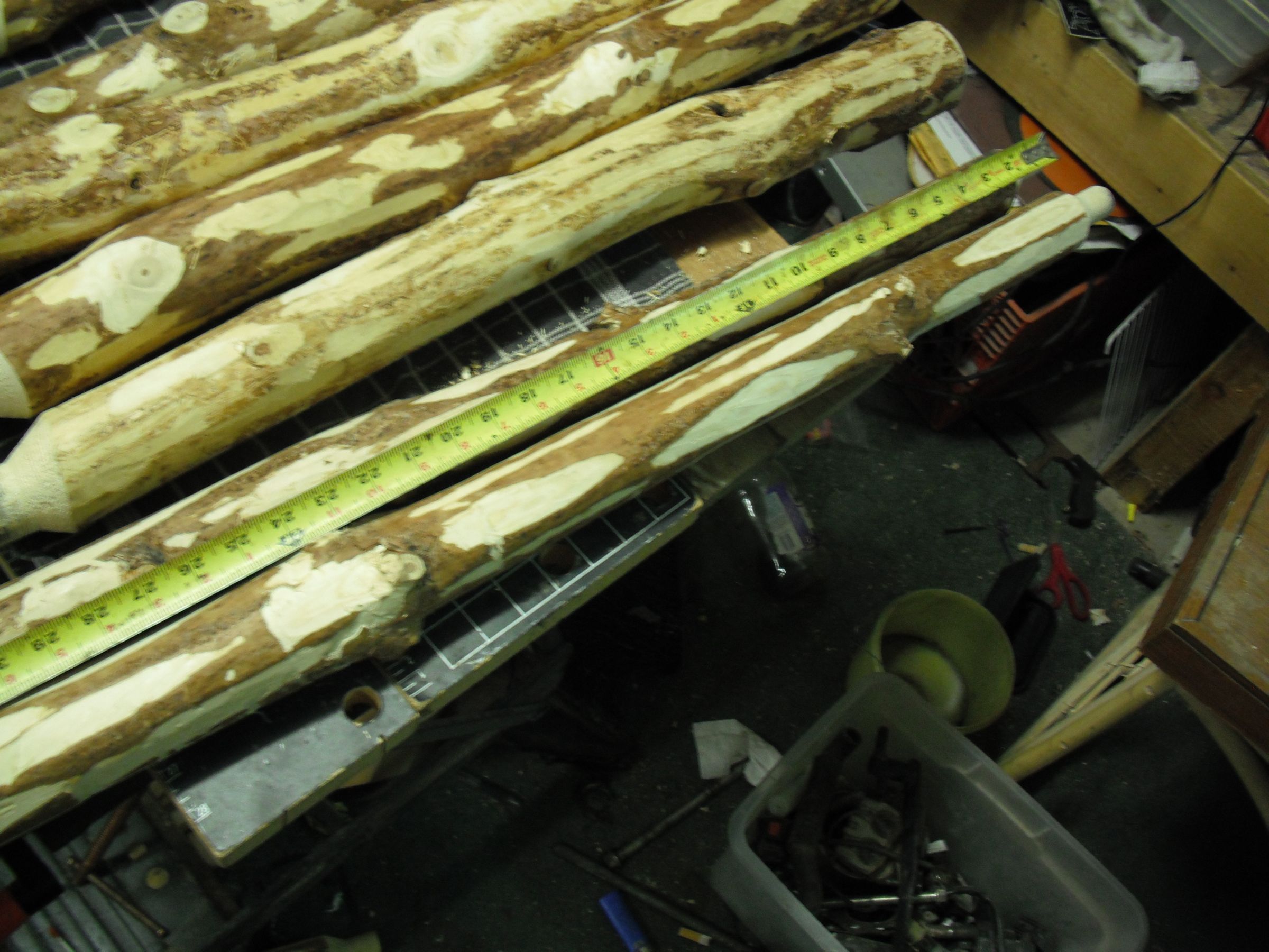 How to Build a Custom Pine Log Table : 7 Steps - Instructables