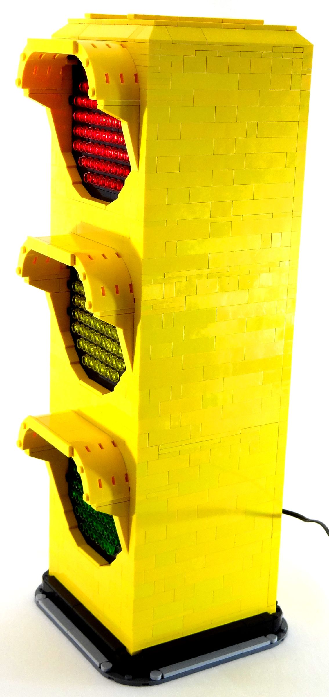 Fully-Functional LEGO Traffic Signal Lamp : 4 Steps (with Pictures ...