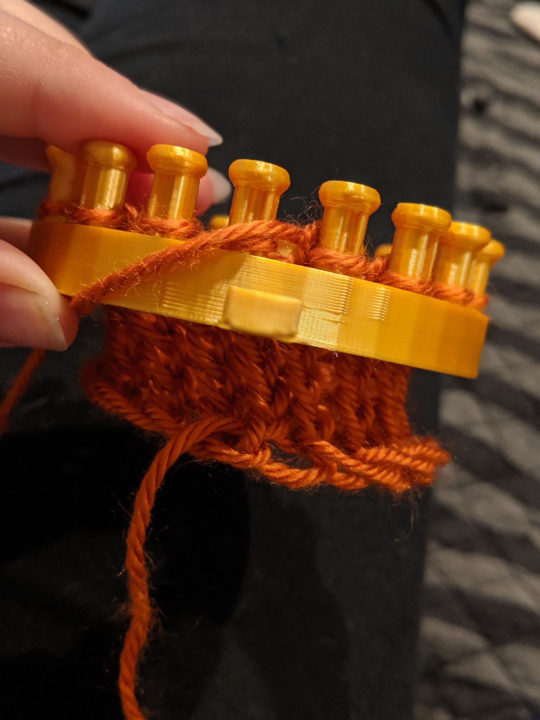 3D-Printed Loom Knit Scarf : 11 Steps (with Pictures) - Instructables