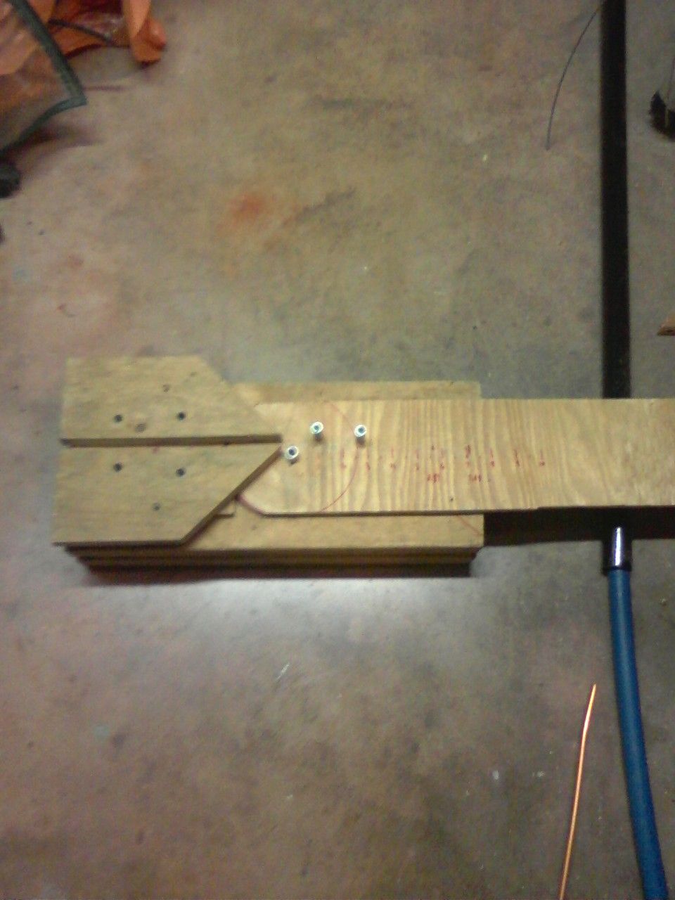 Quick and Easy Tube or Wire Bender : 4 Steps - Instructables