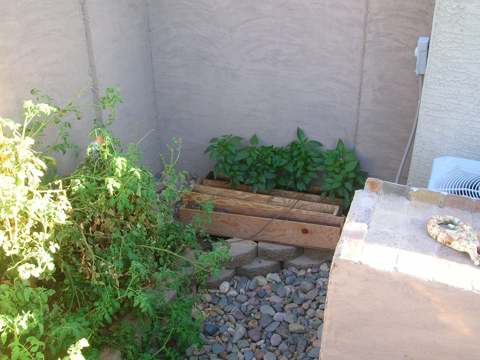 Building a Raised Garden: the Mator Patch : 10 Steps - Instructables