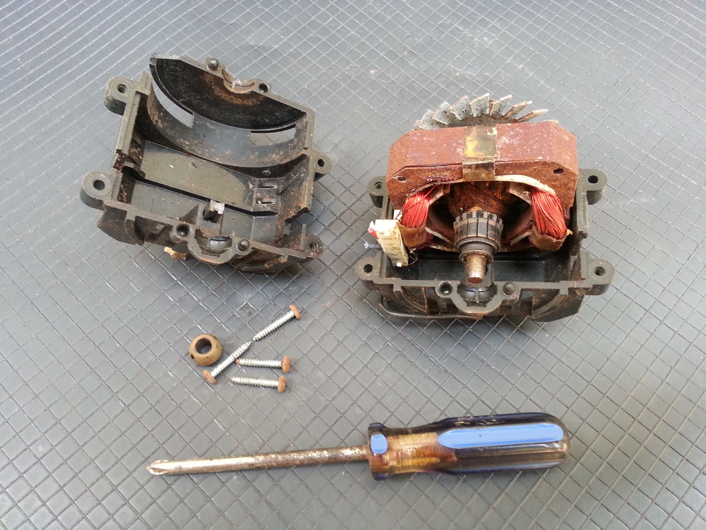 How to Scrap a Blender : 8 Steps - Instructables