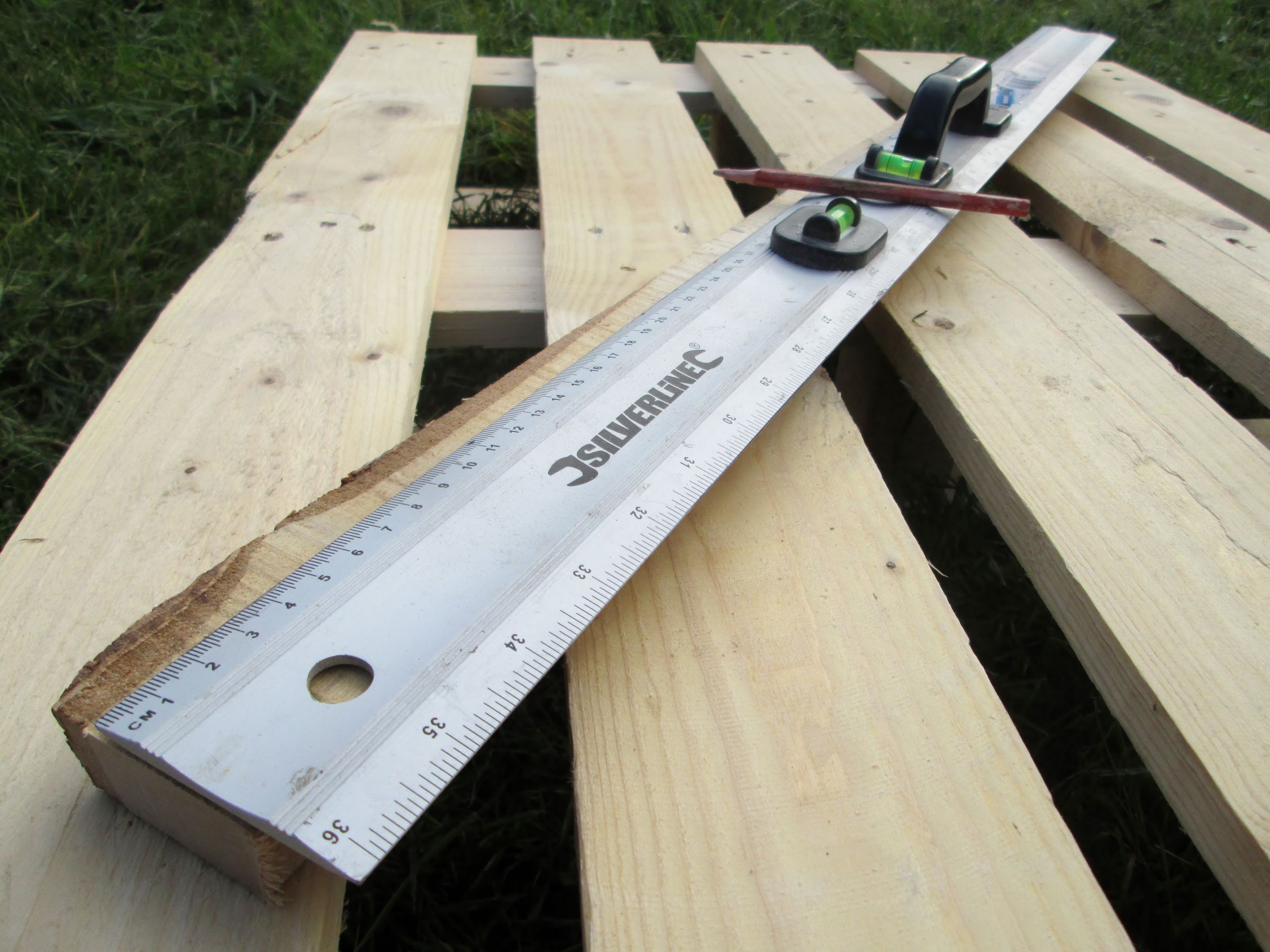 The Rabbit Stick Hunter : 4 Steps (with Pictures) - Instructables