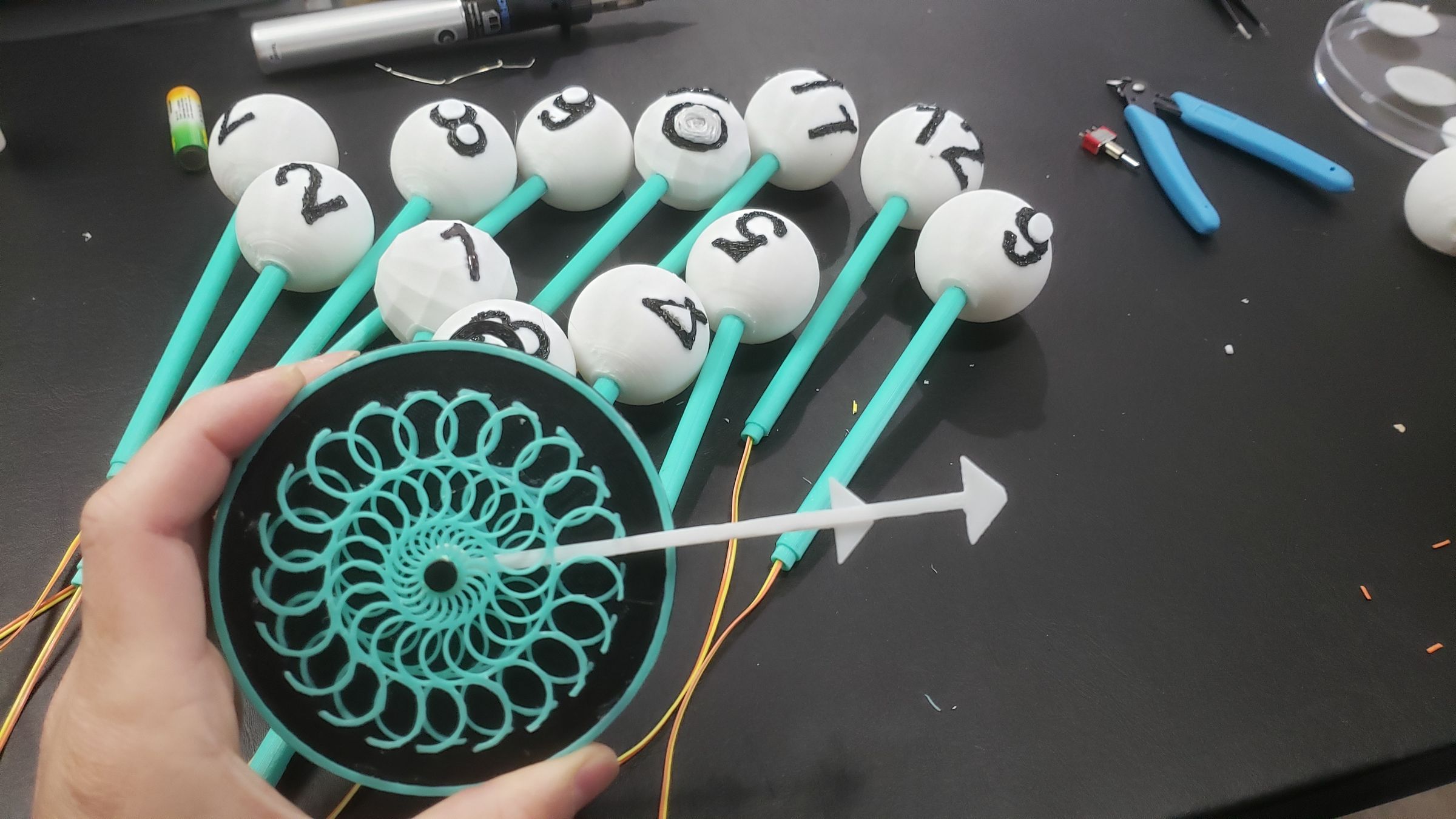 3D Printed Wall Clock With Kinetic Art and LEDs : 10 Steps (with ...