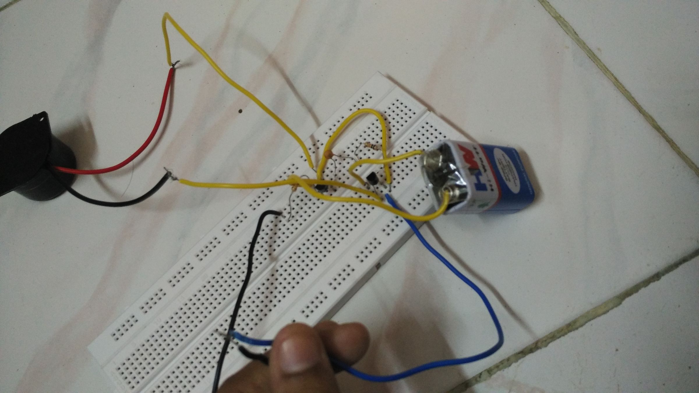 Rain Alarm Circuit : 7 Steps - Instructables