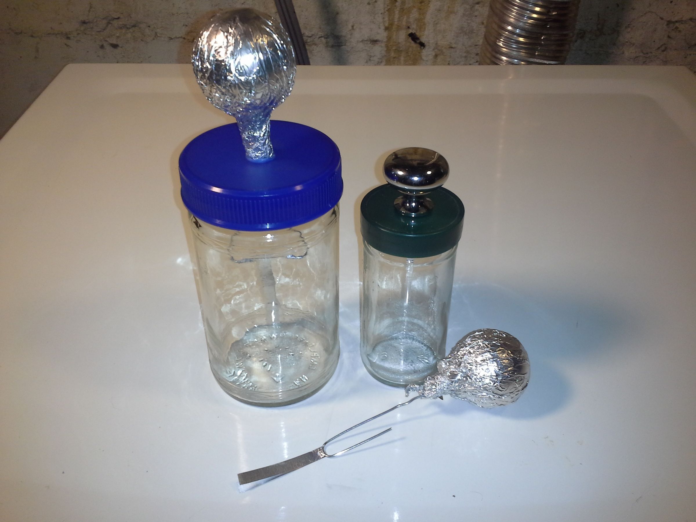 Leaf Electroscope : 3 Steps (with Pictures) - Instructables
