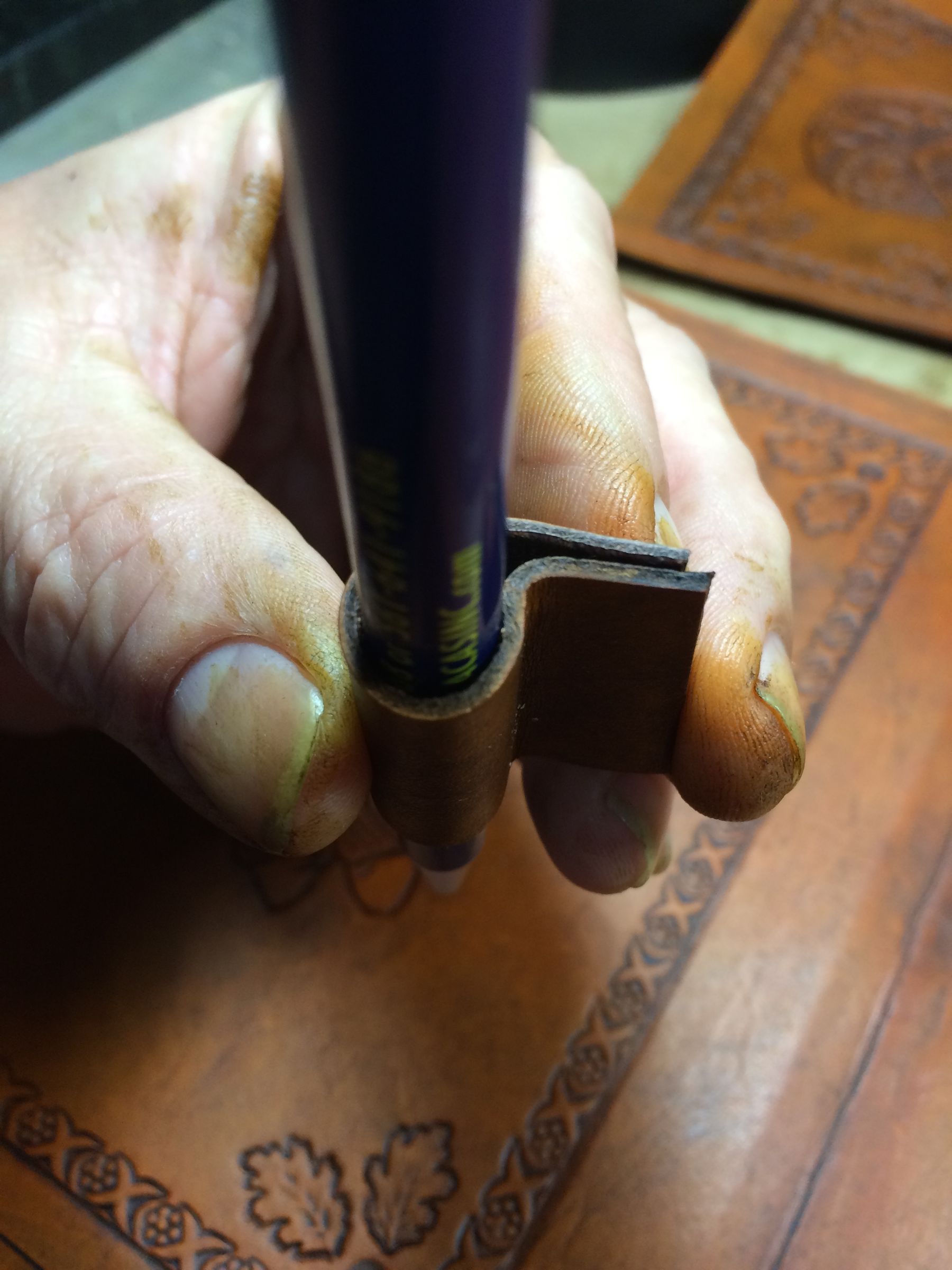 Leather Legal Pad Folder : 18 Steps (with Pictures) - Instructables