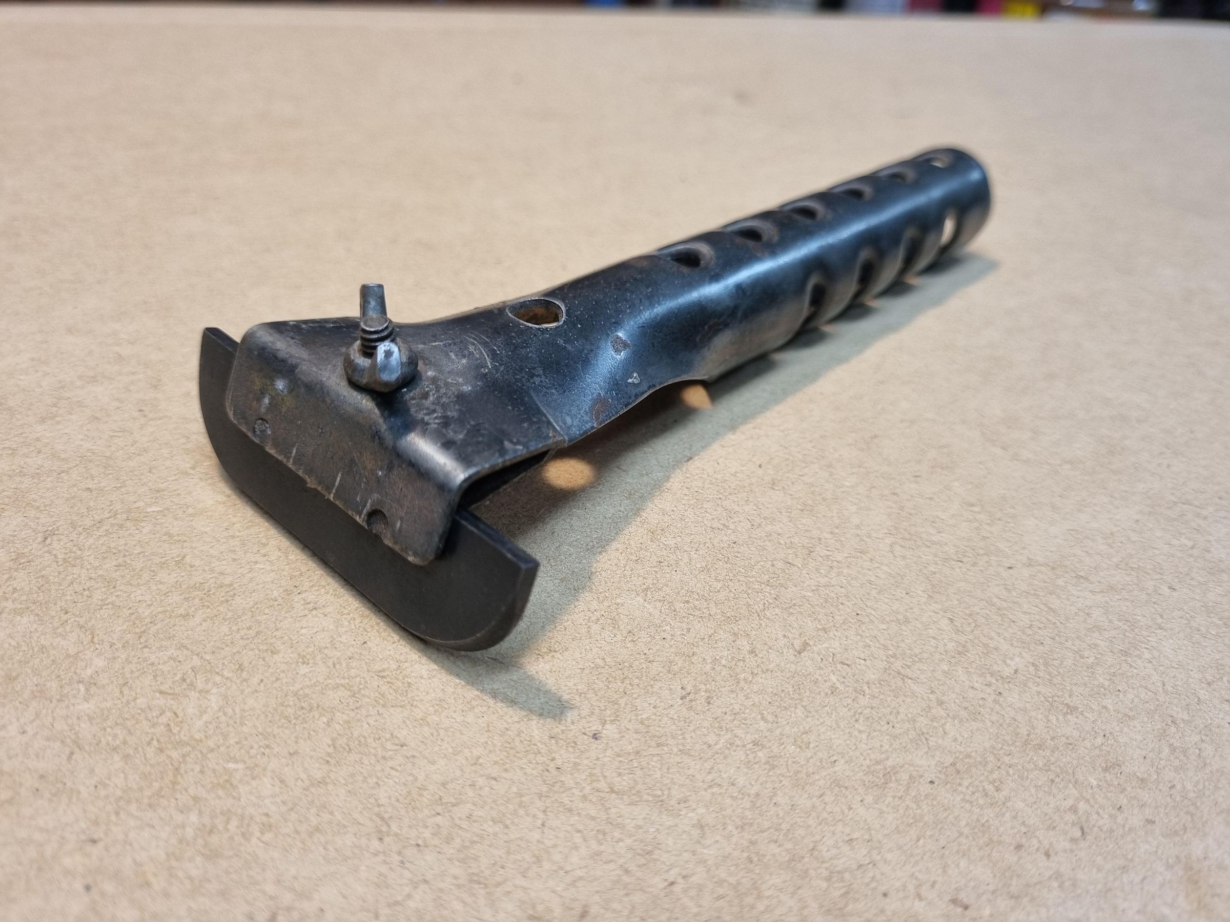 De-Fleshing Tools : 5 Steps (with Pictures) - Instructables