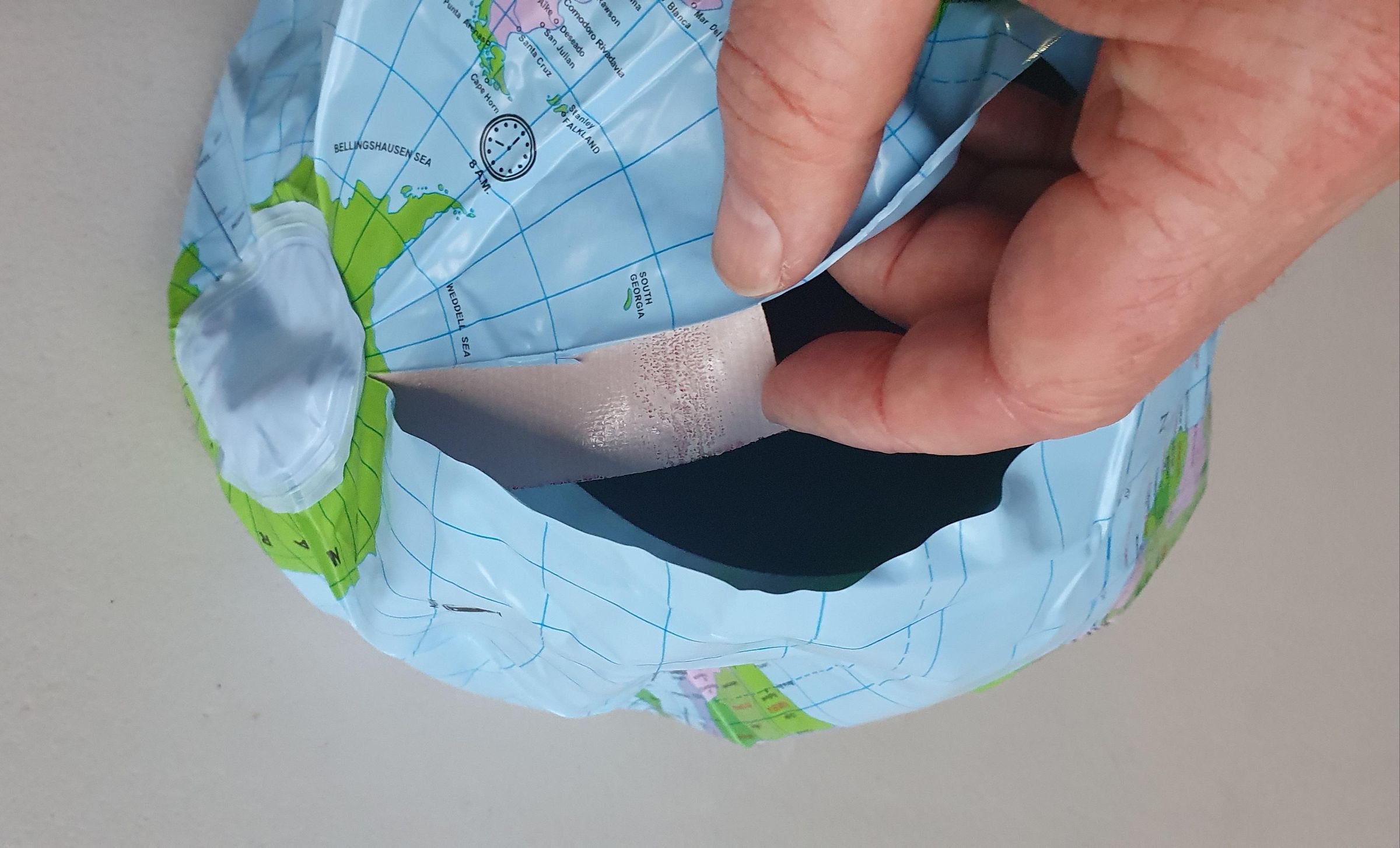 Inverted Globe - Finding Wilson : 6 Steps (with Pictures) - Instructables