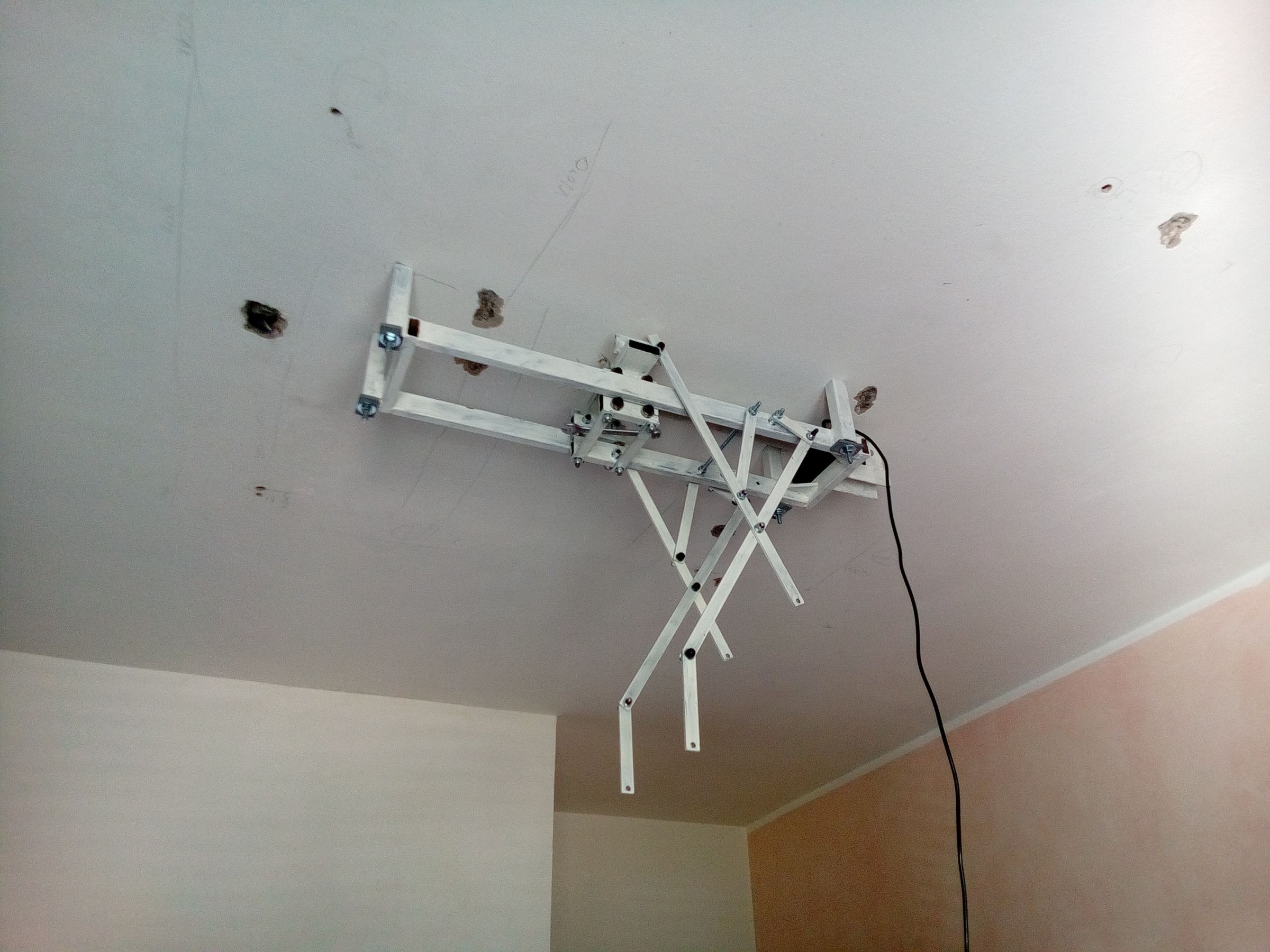 TV LCD 48" Motorized Lift Down Ceiling System : 13 Steps (with Pictures ...