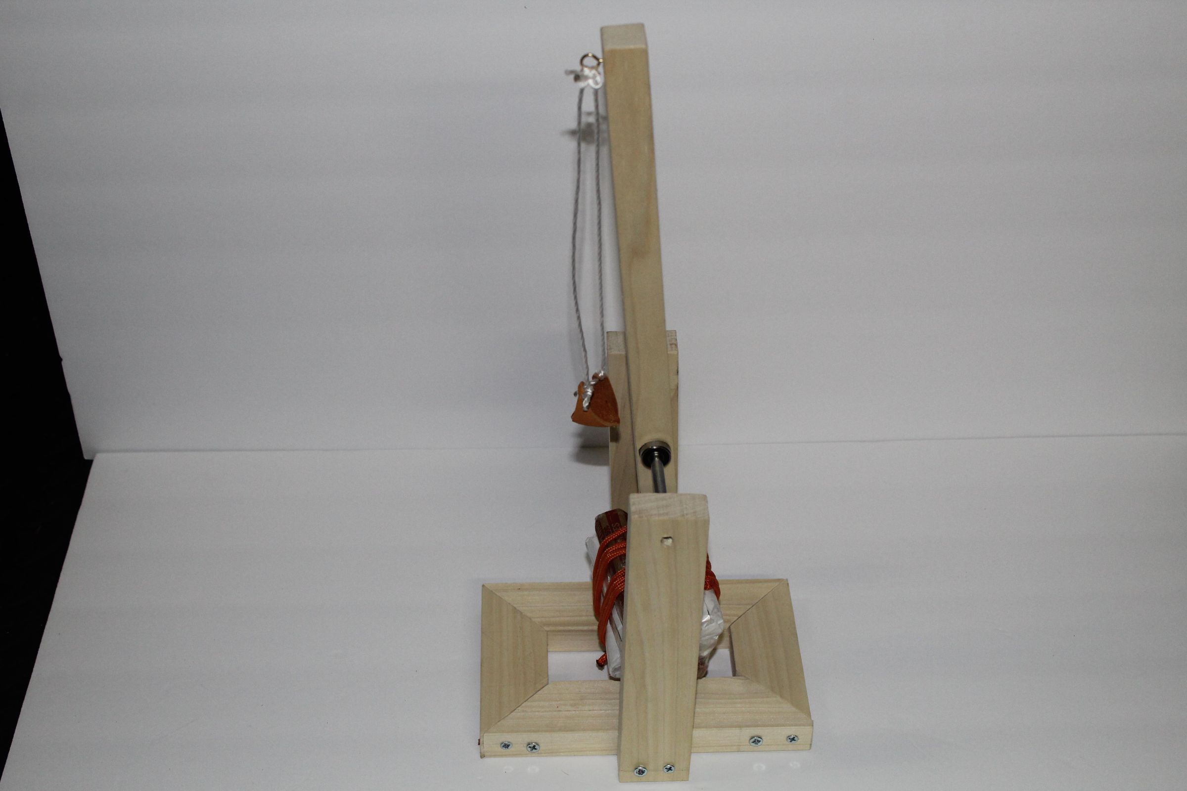How to Build an Awesome Mini Trebuchet! : 12 Steps - Instructables