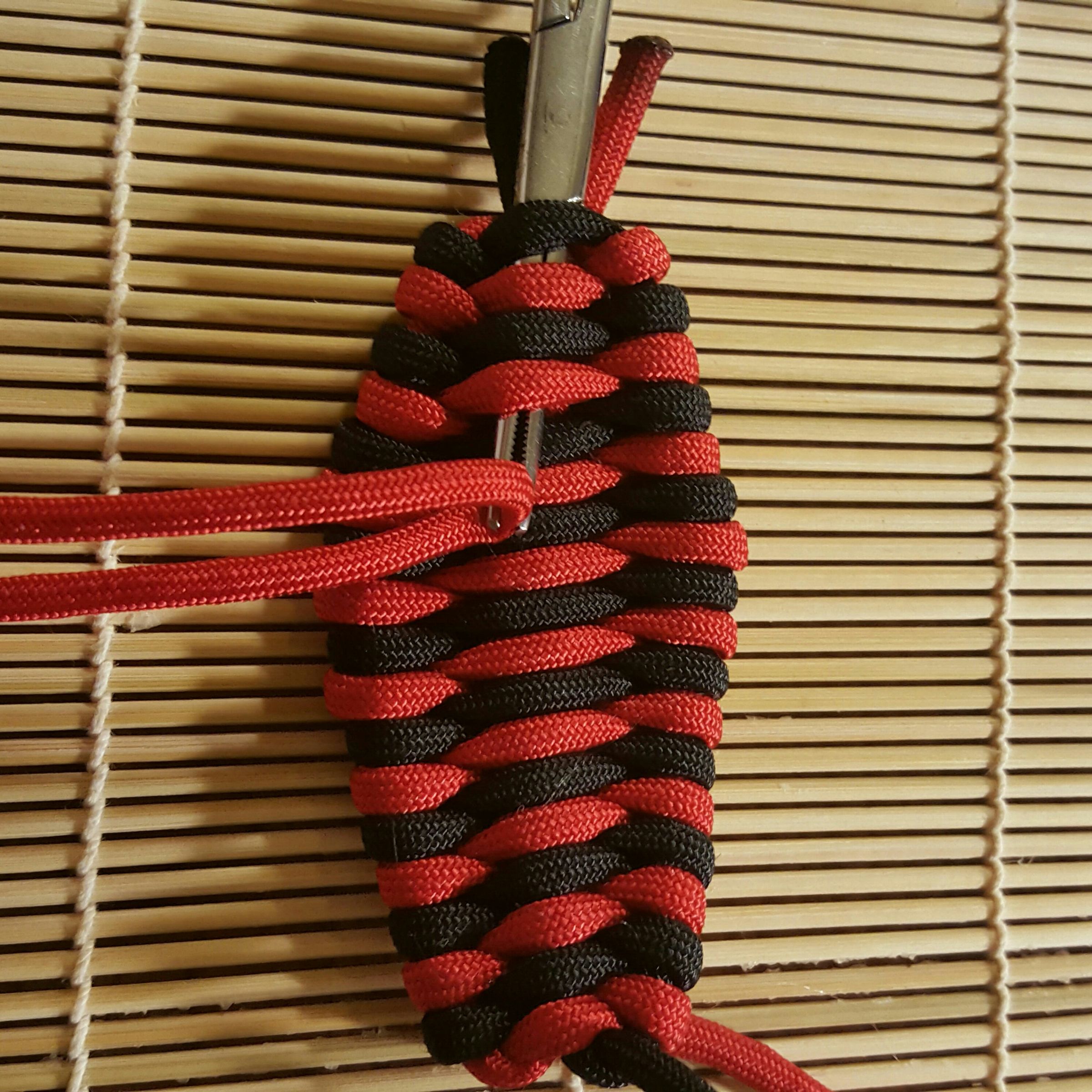 Paracord Snake : 10 Steps (with Pictures) - Instructables
