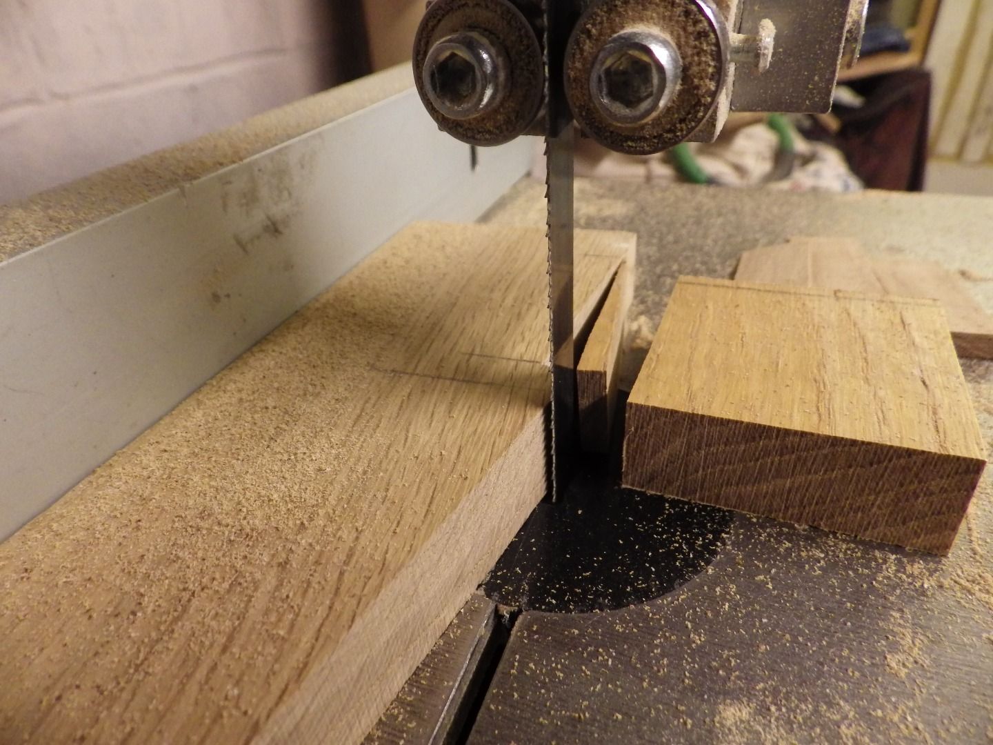 Making Tenon Wedges Safely on the Bandsaw : 5 Steps (with Pictures ...