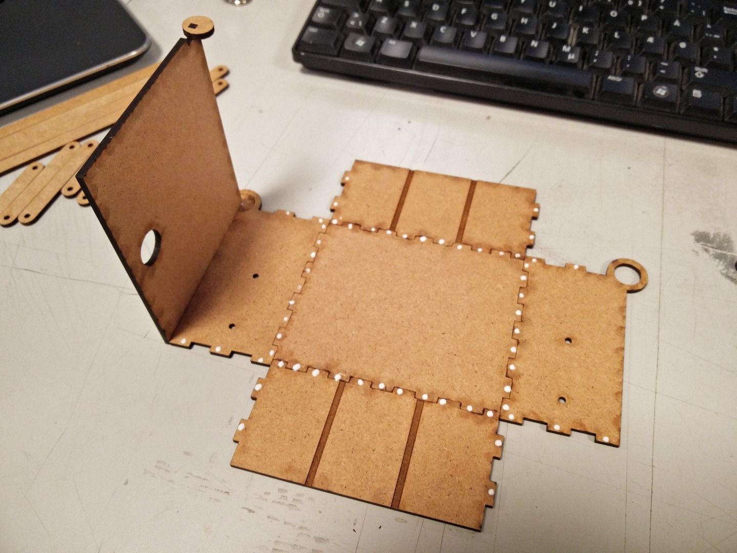 Laser Cut Pivoting Box : 10 Steps (with Pictures) - Instructables