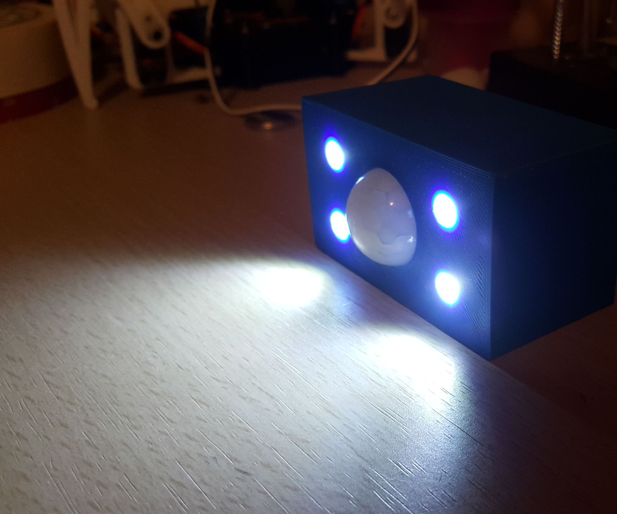 Mini Motion Sensor Lamp - Instructables