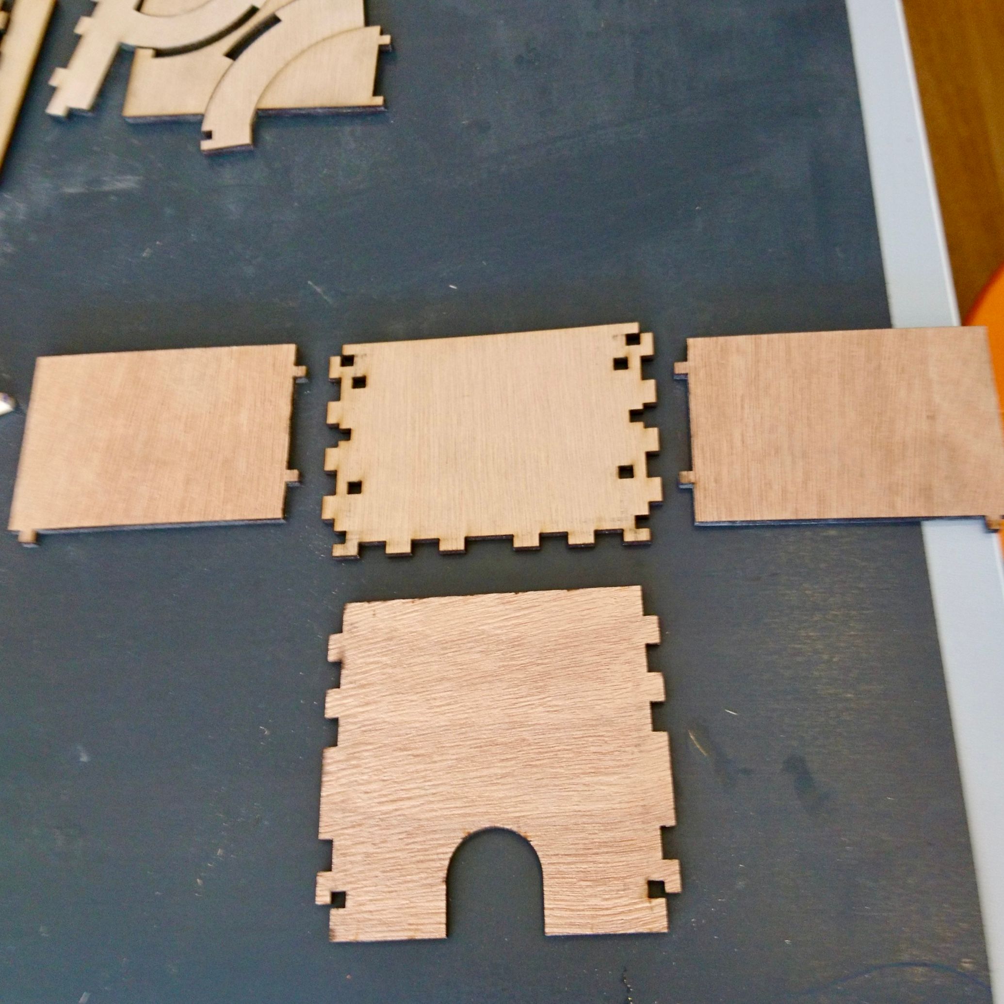 Laser Cut Game Card Box With Internal Hinges : 9 Steps (with Pictures ...