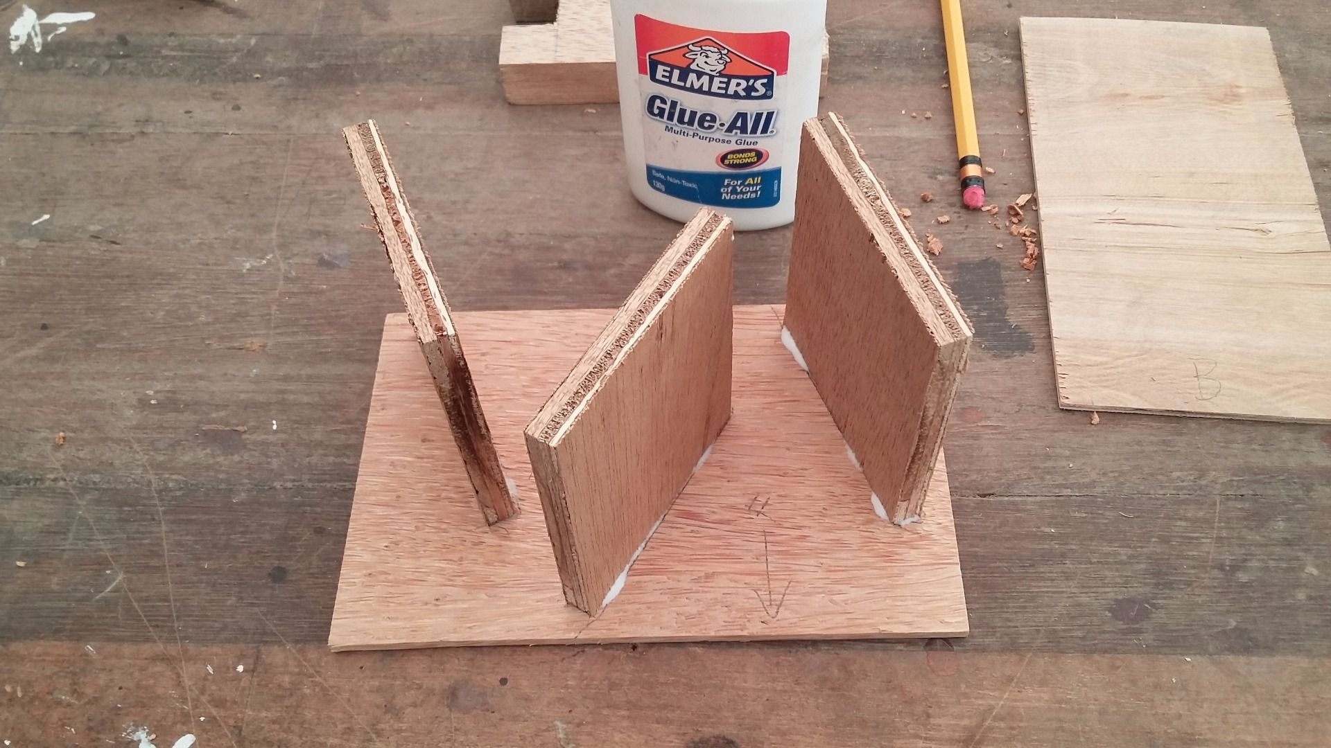 Quick and Easy Dice Tower : 7 Steps (with Pictures) - Instructables