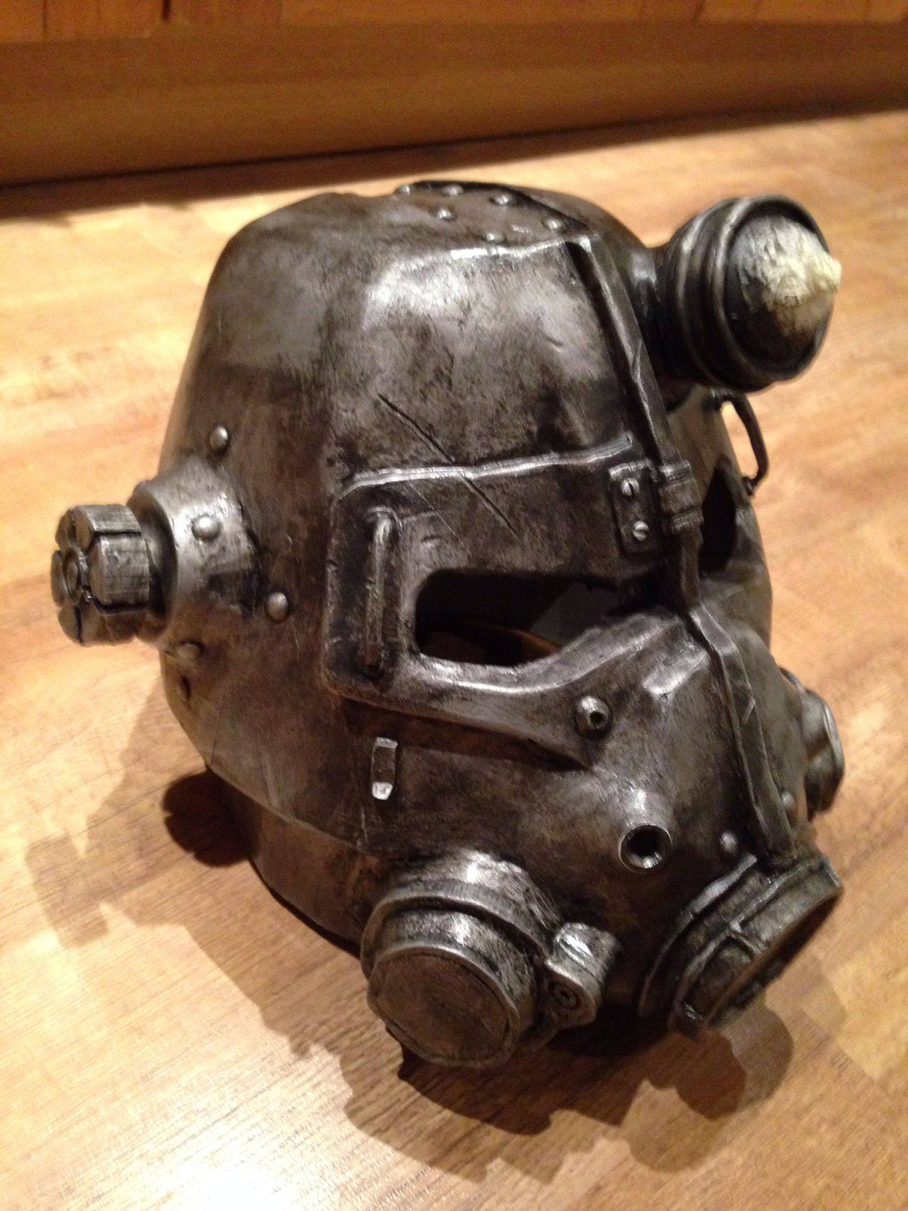 Fallout 3 T-45d Helmet : 10 Steps (with Pictures) - Instructables