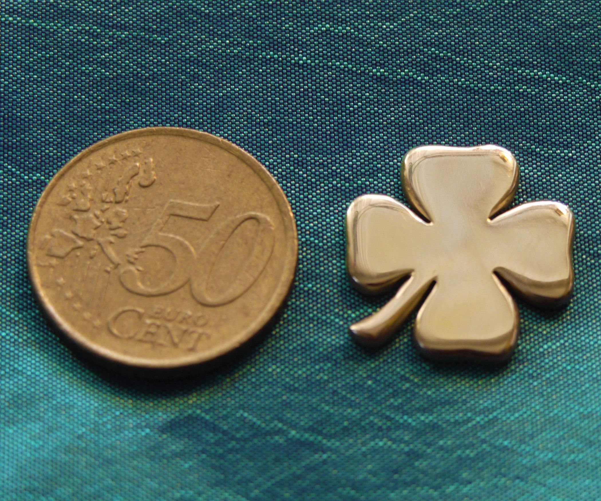 Four-leaf Clover From Coin : 6 Steps (with Pictures) - Instructables