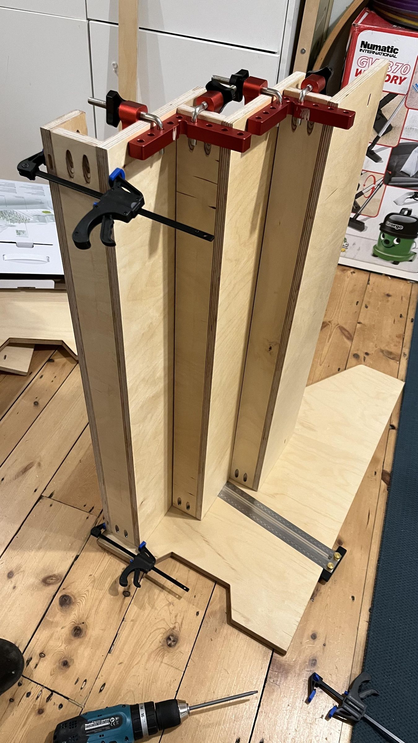 How to Build a Montessori Bookshelf With Just 2 Plywood Sheets : 8 ...