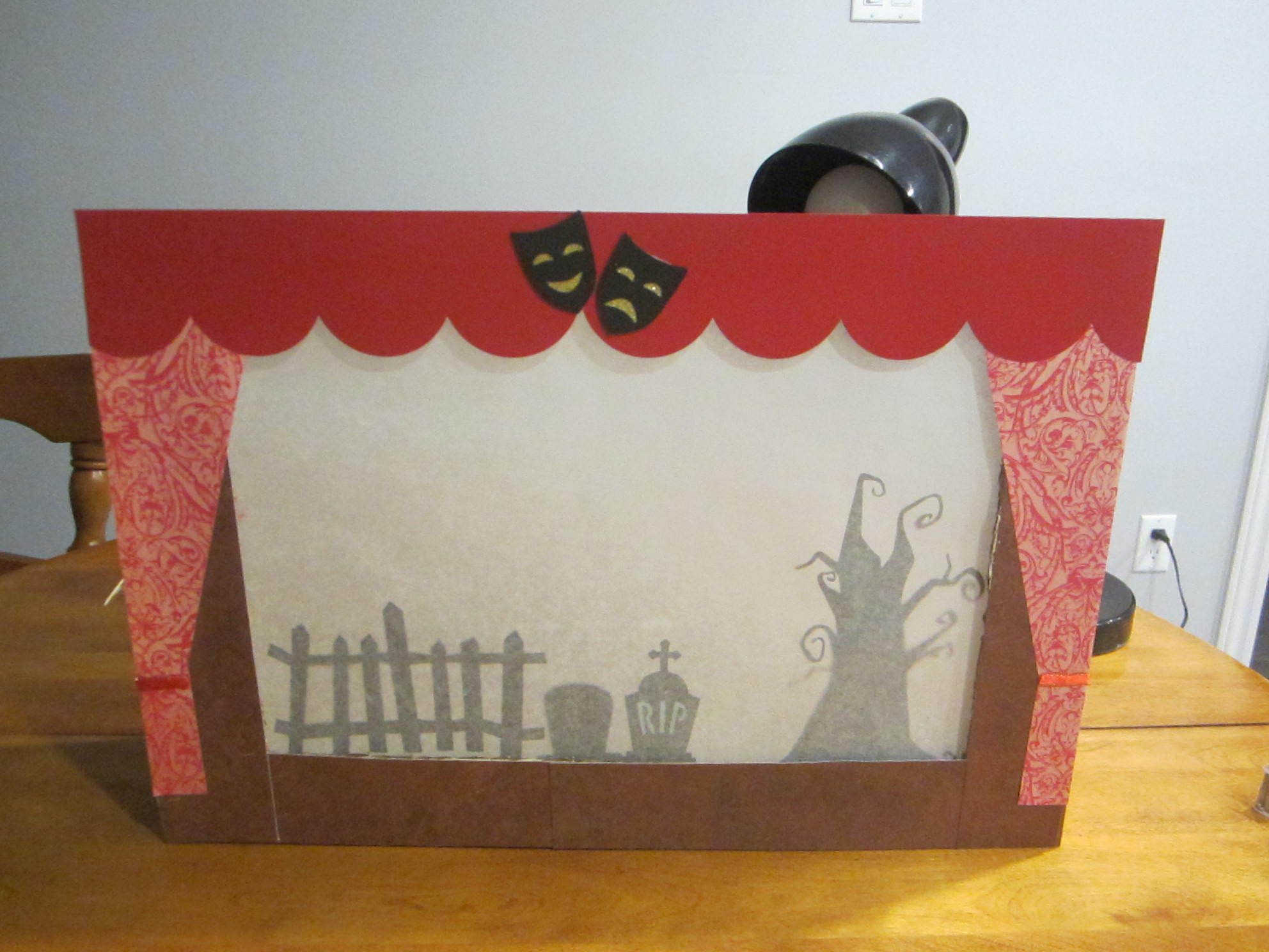 Shadow Puppet Theater : 4 Steps - Instructables