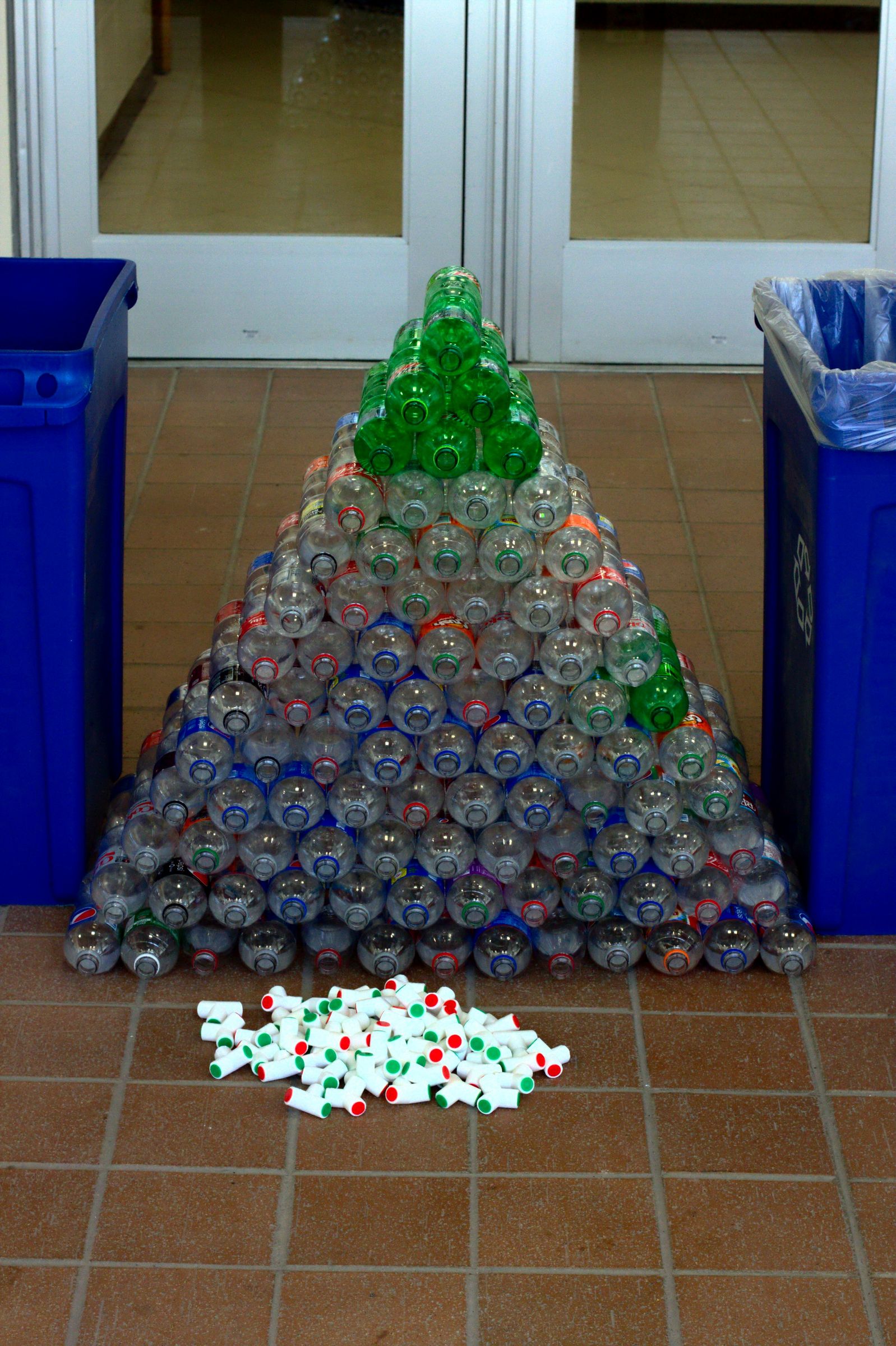 Design and Build a 2,000,000,000x Scale Buckyball Model : 10 Steps ...