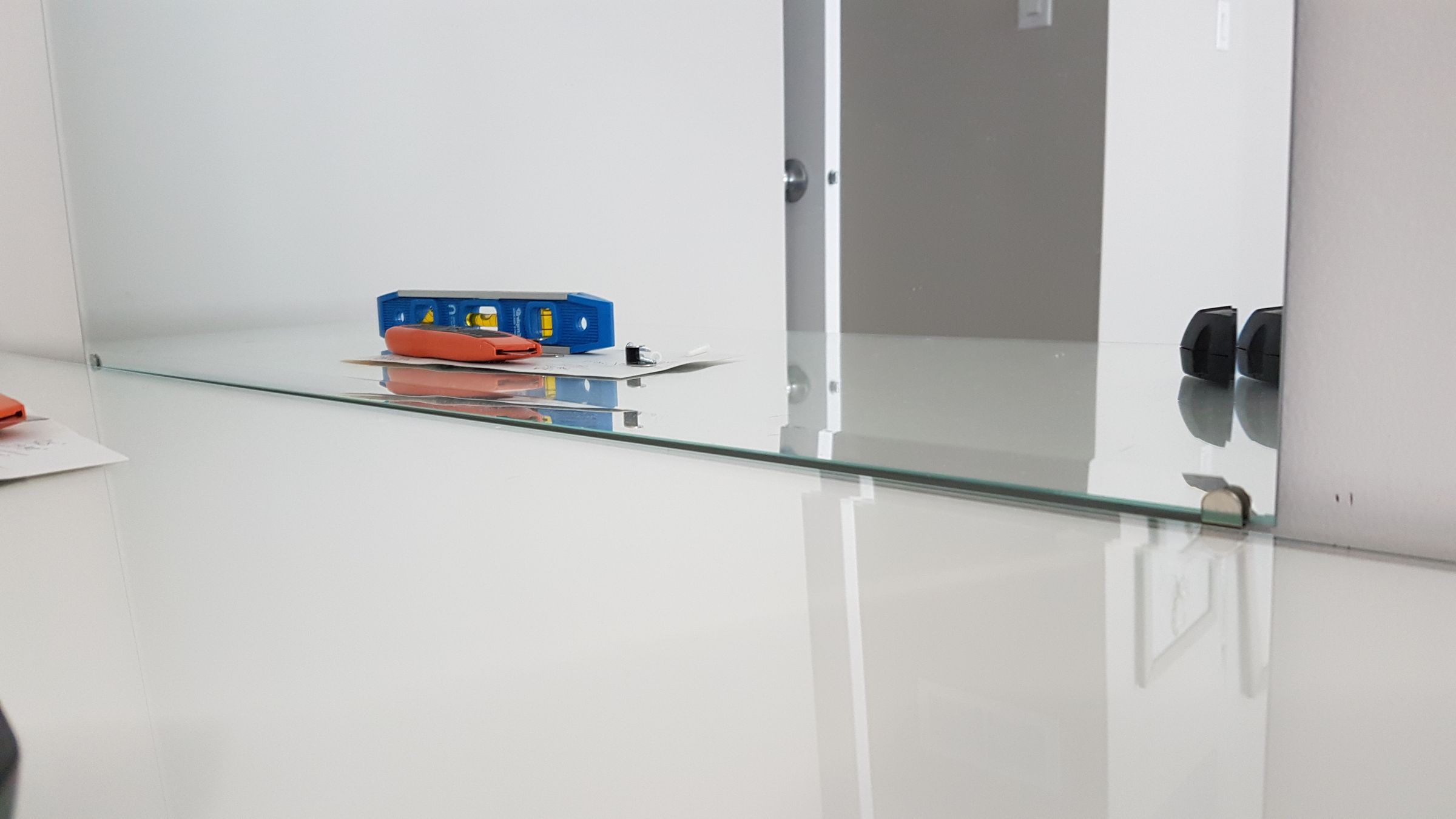 VANITY MIRROR WITH DESK & LIGHTS : 8 Steps (with Pictures) - Instructables