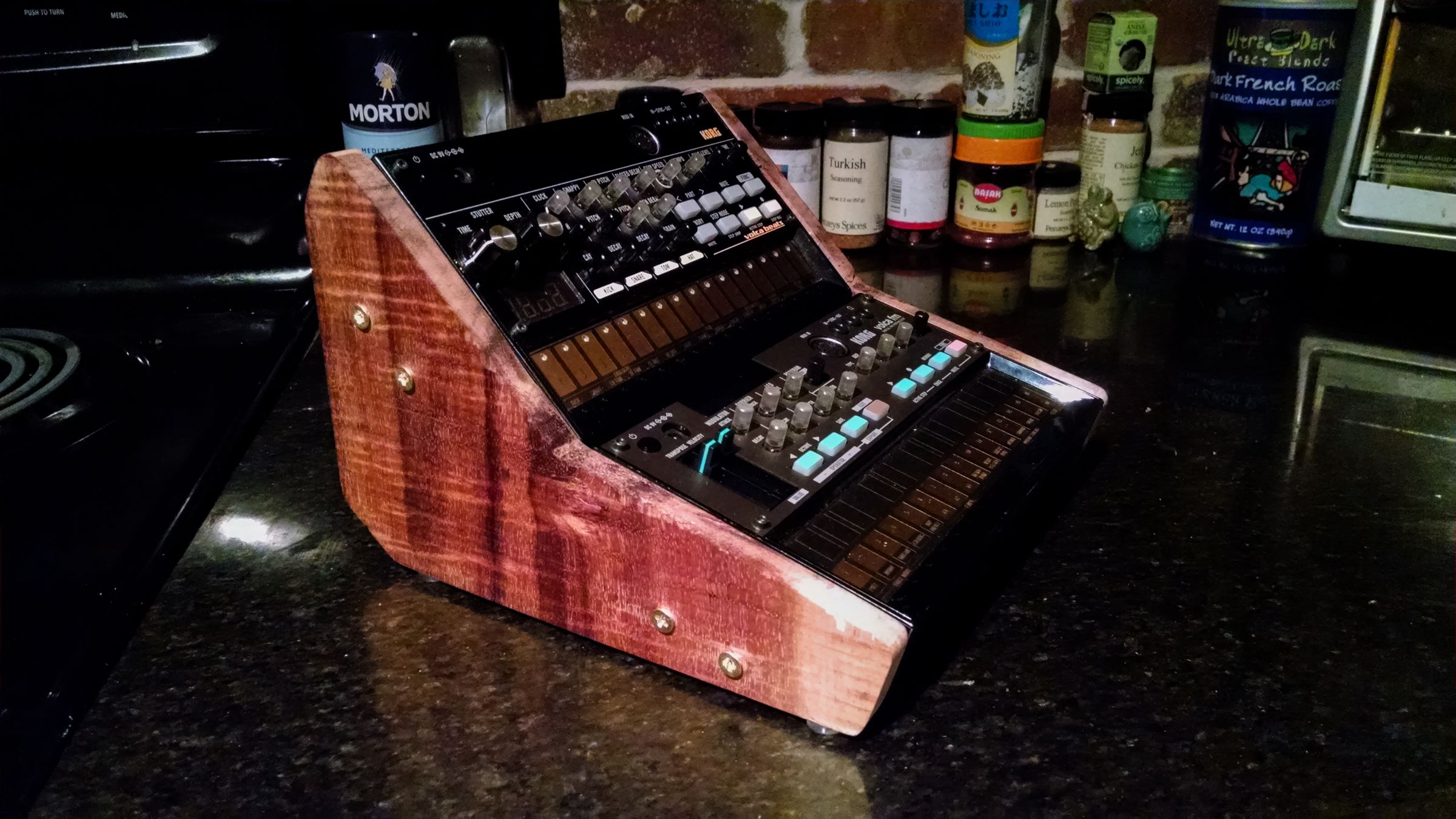 Dual Korg Volca Stand : 4 Steps (with Pictures) - Instructables