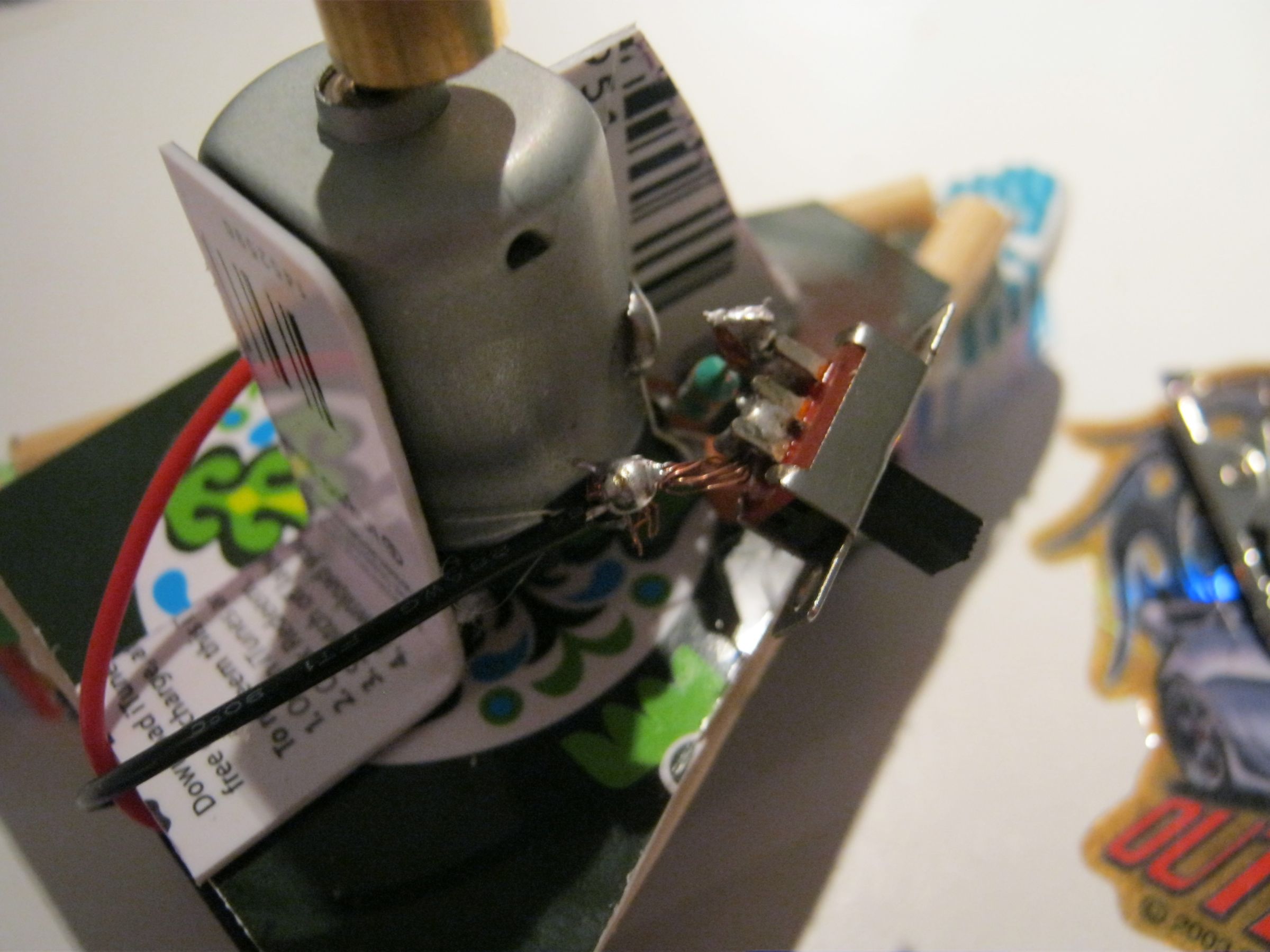Bristle Bot 2.0 : 6 Steps - Instructables
