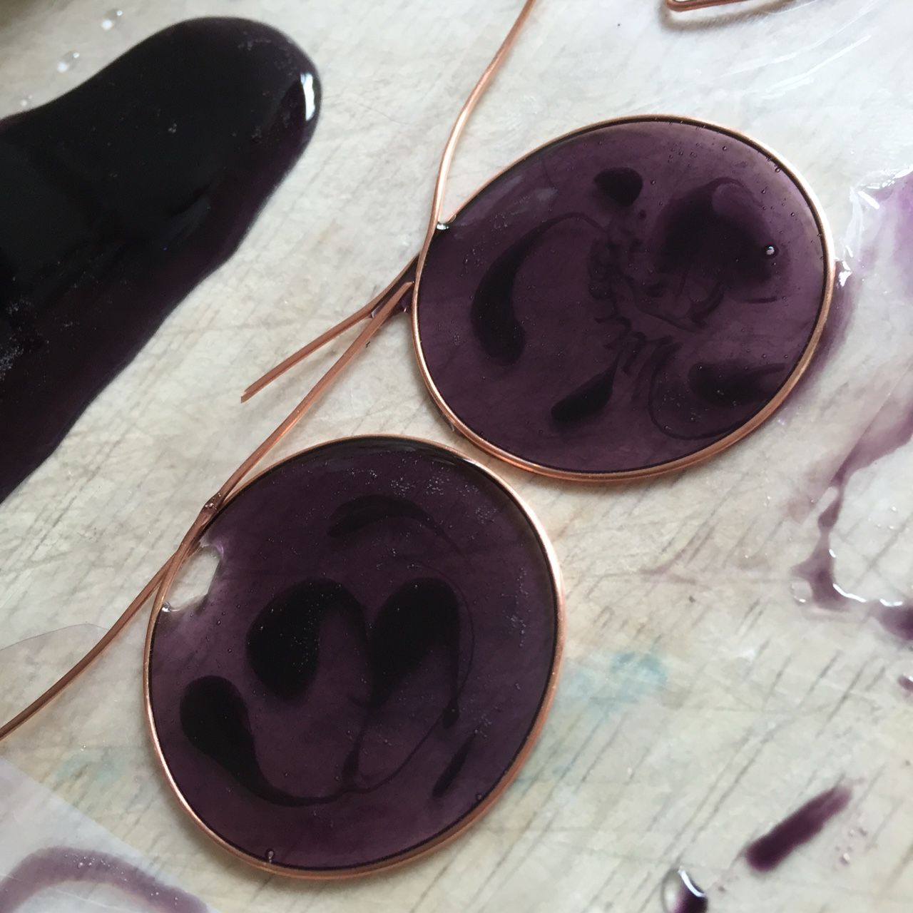 Purple Resin Wire Earrings : 12 Steps (with Pictures) - Instructables