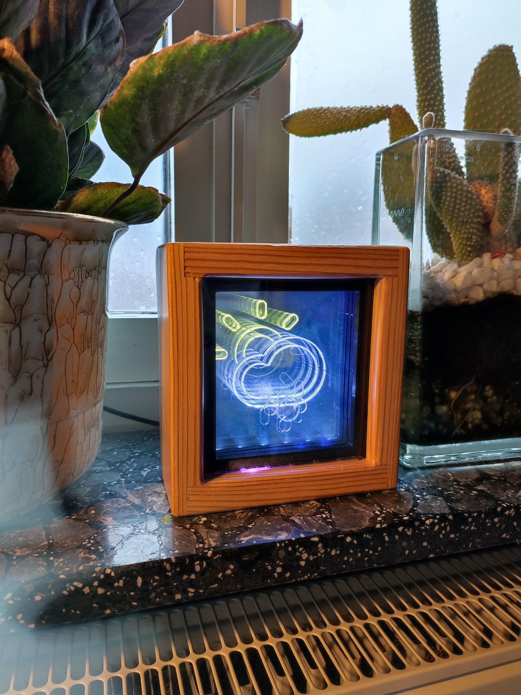 WeatherCube, an Edge-lit 6 Day Weather Forecast : 7 Steps (with Pictures) - Instructables