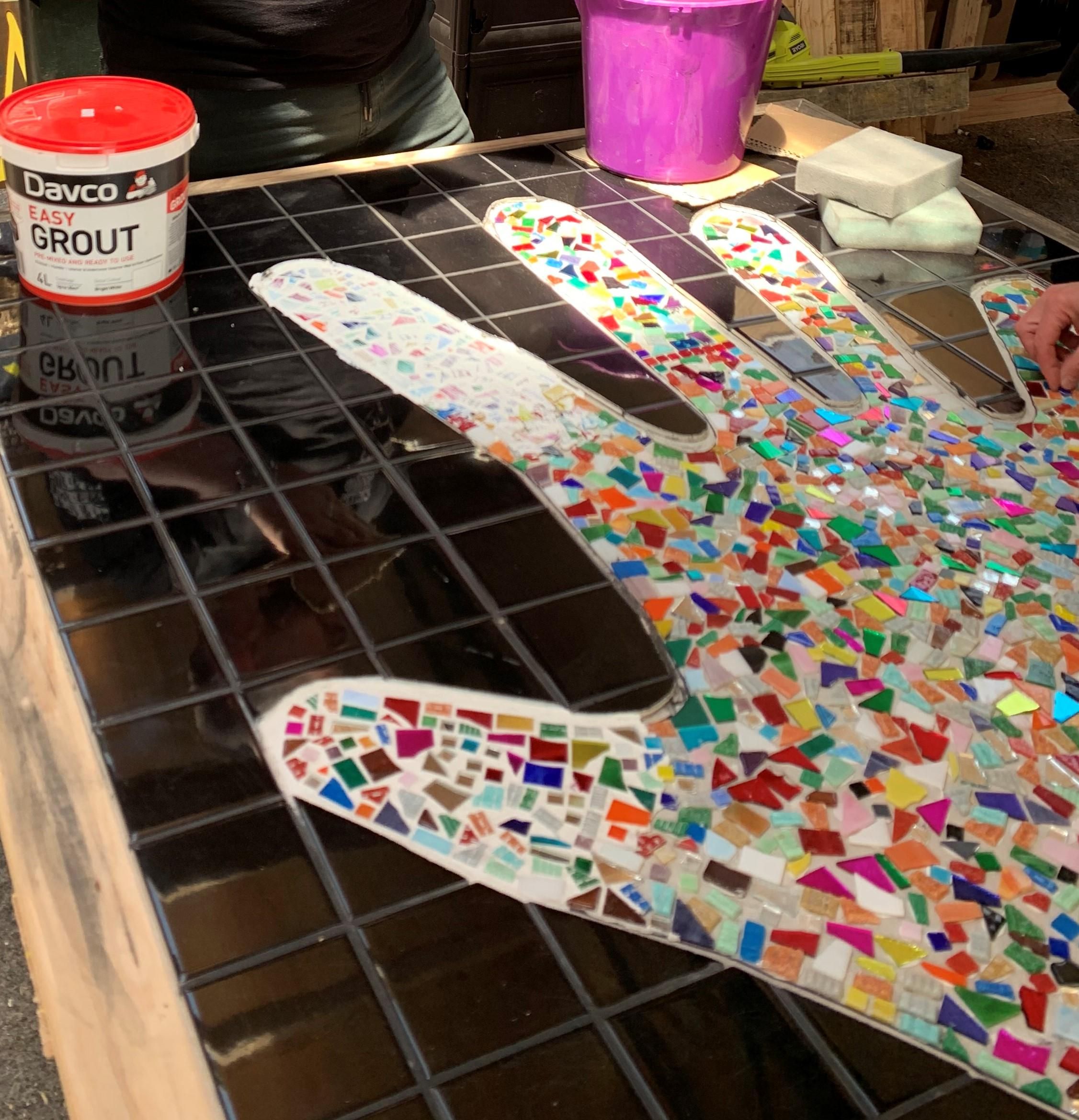 Mosaic Hand Art : 8 Steps (with Pictures) - Instructables