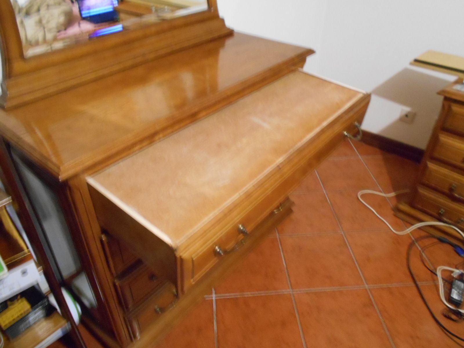 Make a Desk Out of Your Dresser Drawer : 7 Steps - Instructables