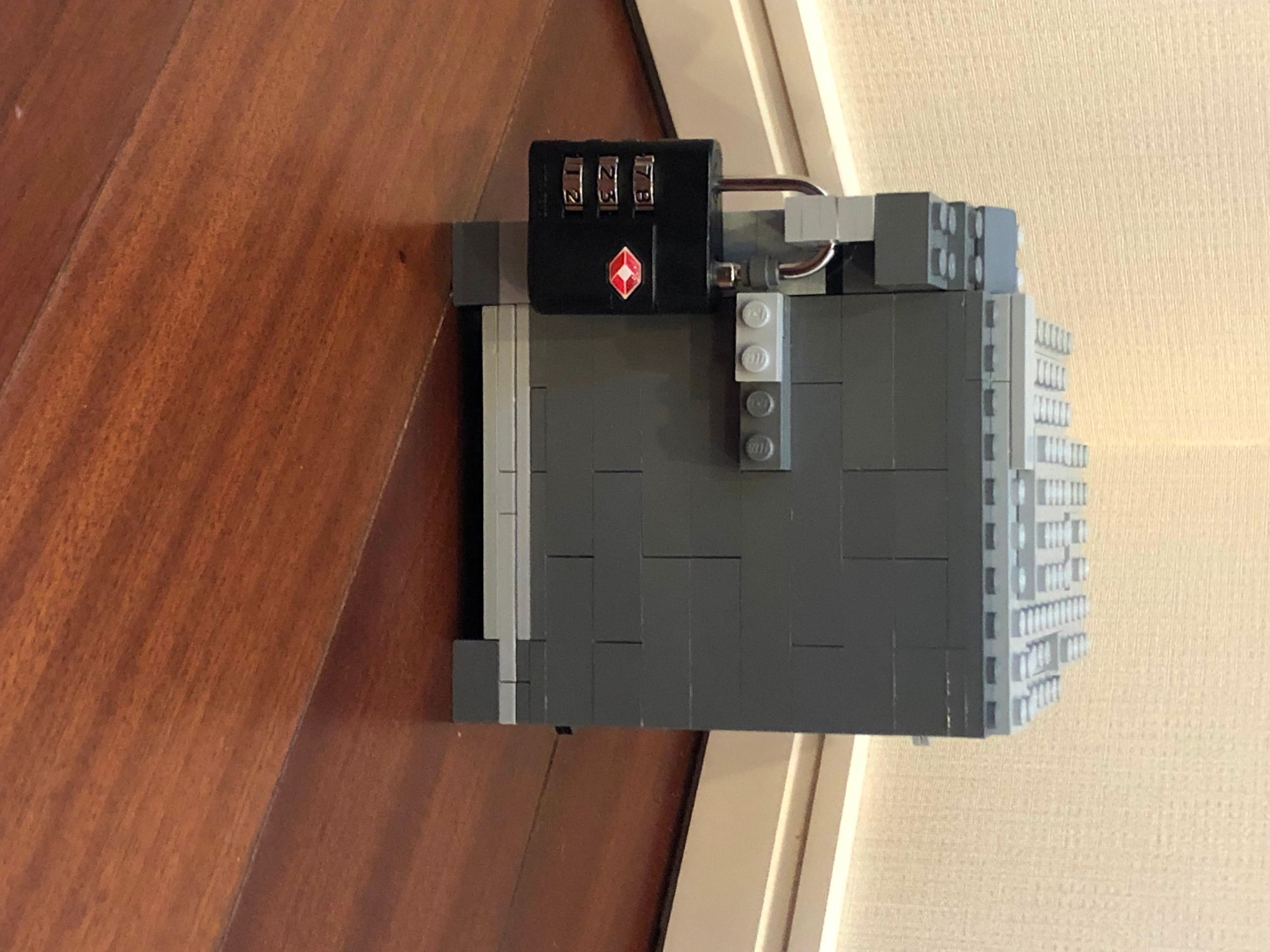 Lego Safe : 7 Steps - Instructables