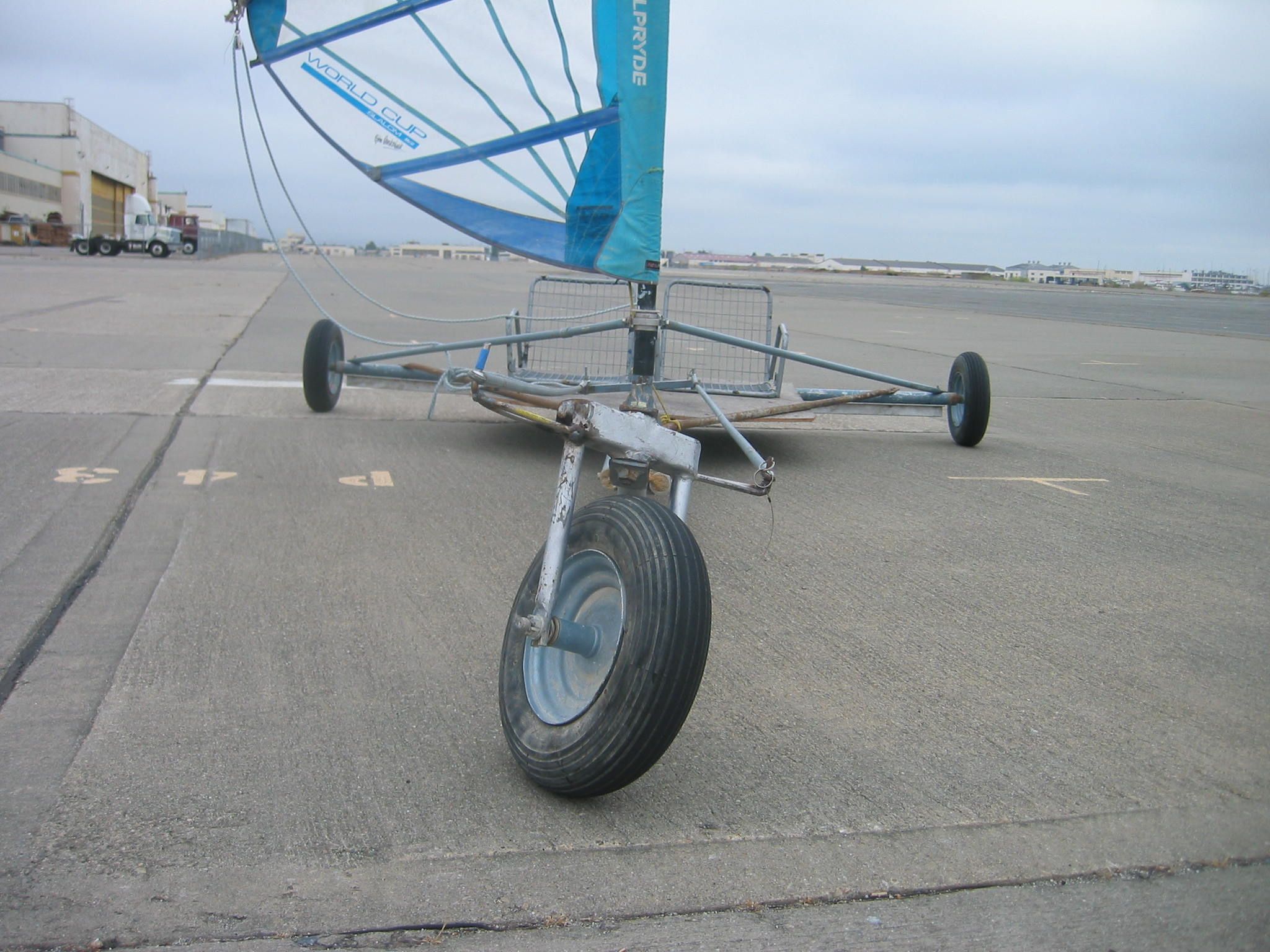 Greg Milano's Wheelbarrow Wheel Landyacht : 7 Steps (with Pictures ...