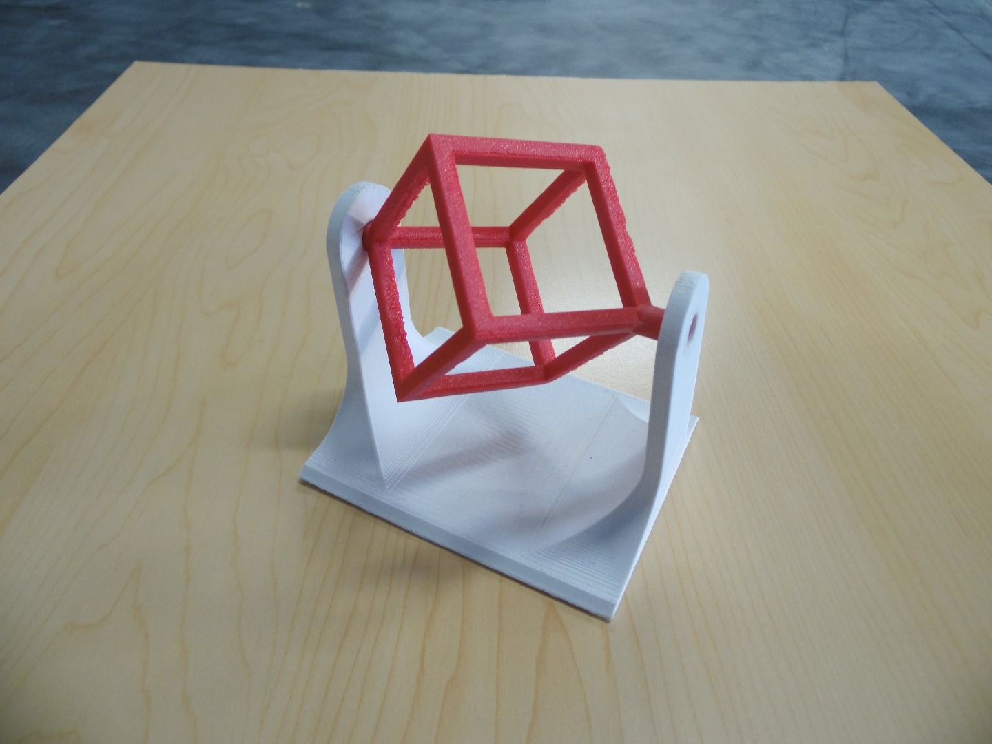 3D Printed Wire Frame Cube Spinner Desk Toy - Instructables