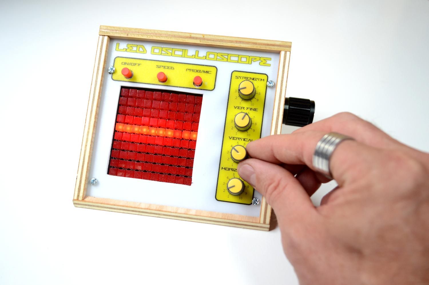 100 LED Oscilloscope : 12 Steps (with Pictures) - Instructables