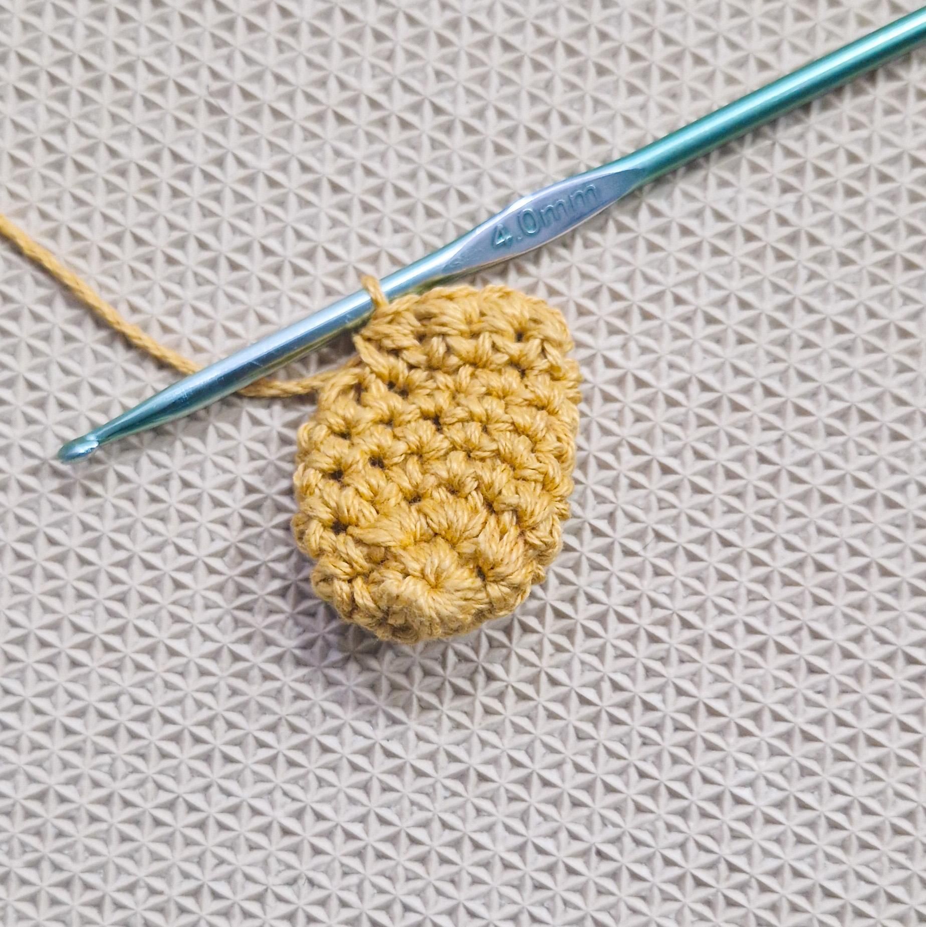 Easy Crochet Mini Christmas Stocking Ornament : 11 Steps - Instructables