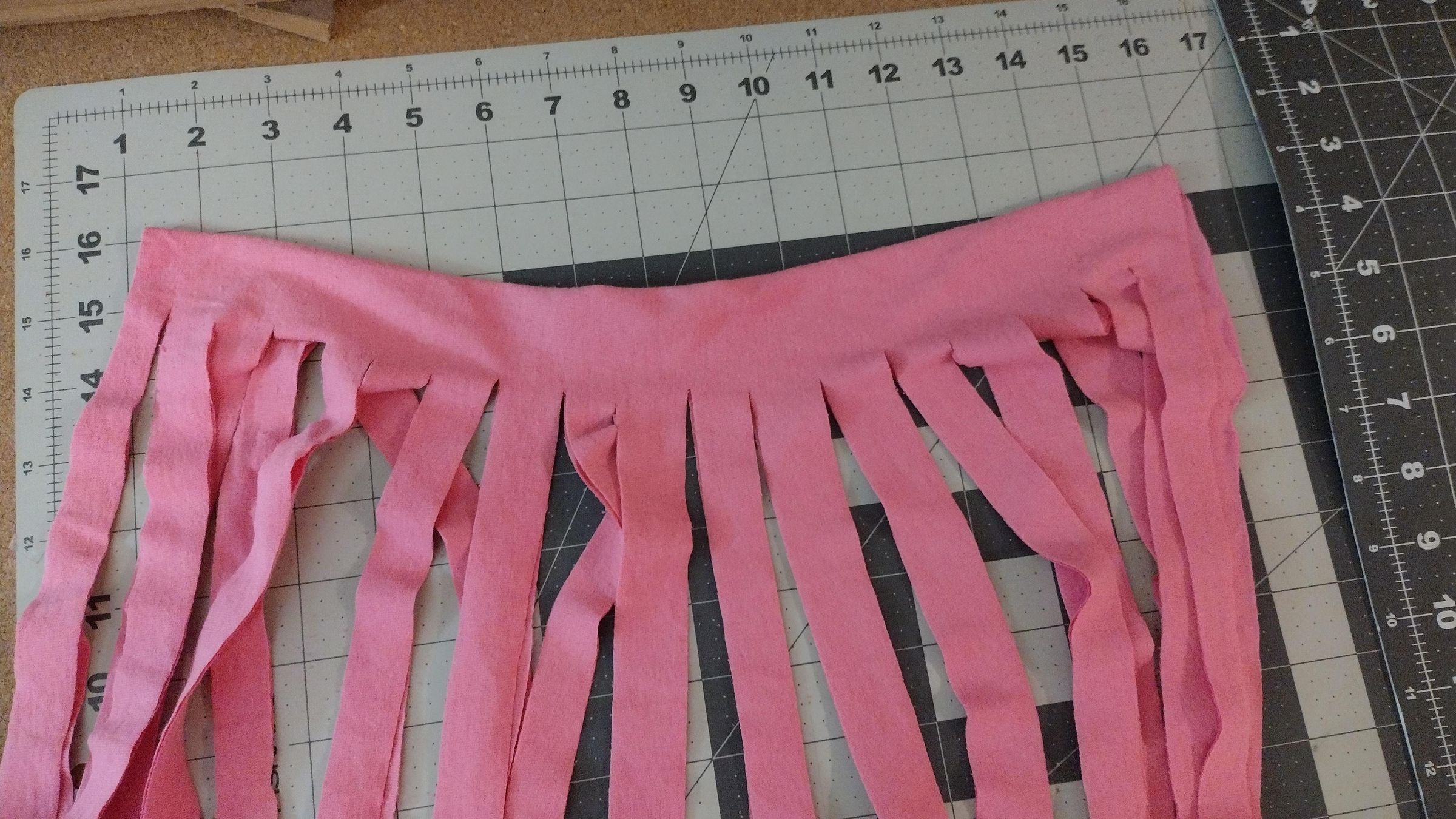 How to Make Rope Out of an Old T-Shirt : 7 Steps (with Pictures ...