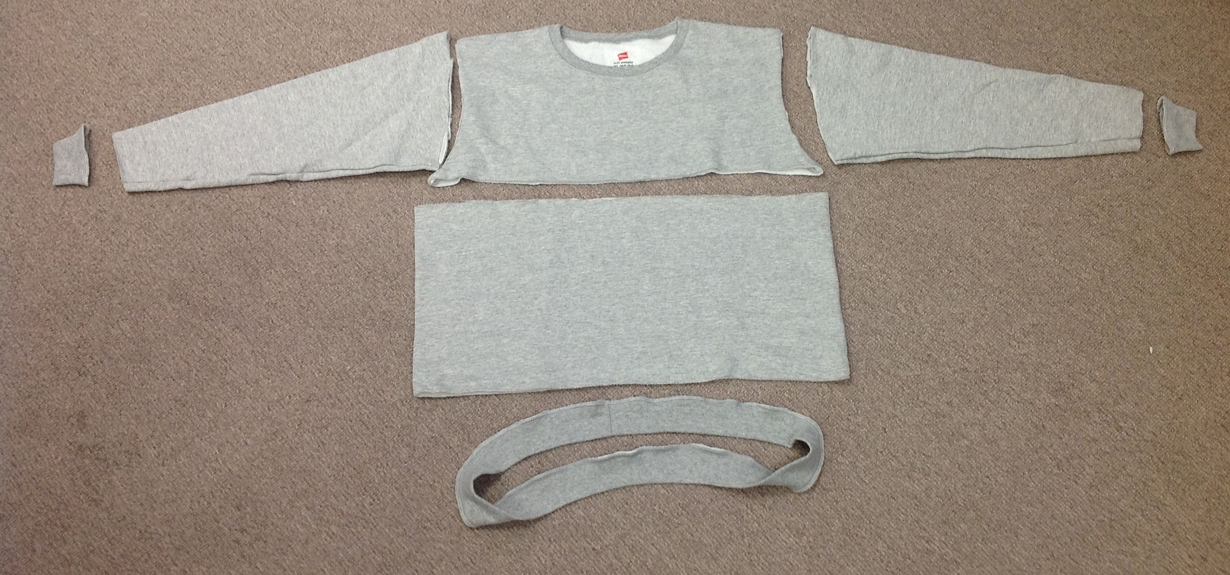 TWO SWEATSHIRT REMAKE - Perfect for Curvy Women in Leggings : 14 Steps ...