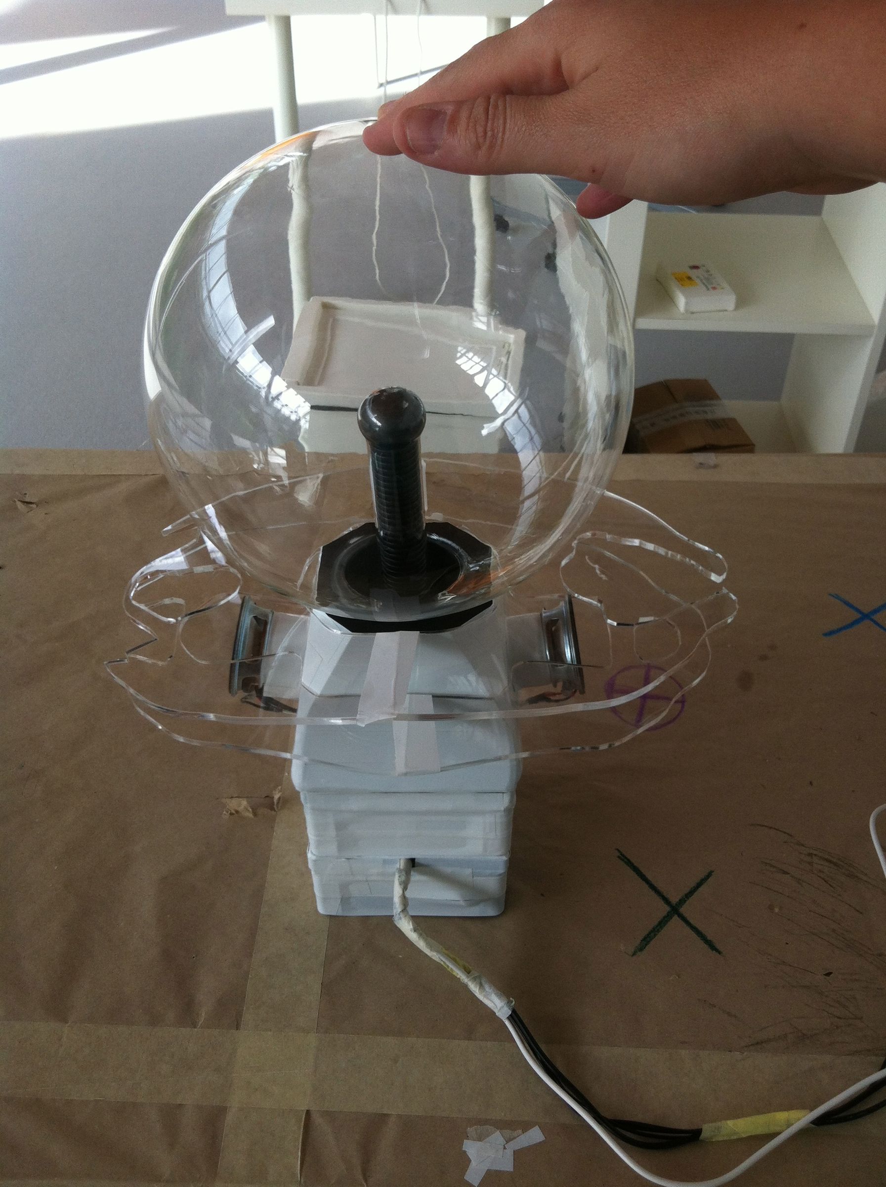 Interactive Sculpture (Talking Double Head by Touching Plasma Ball) : 7 ...