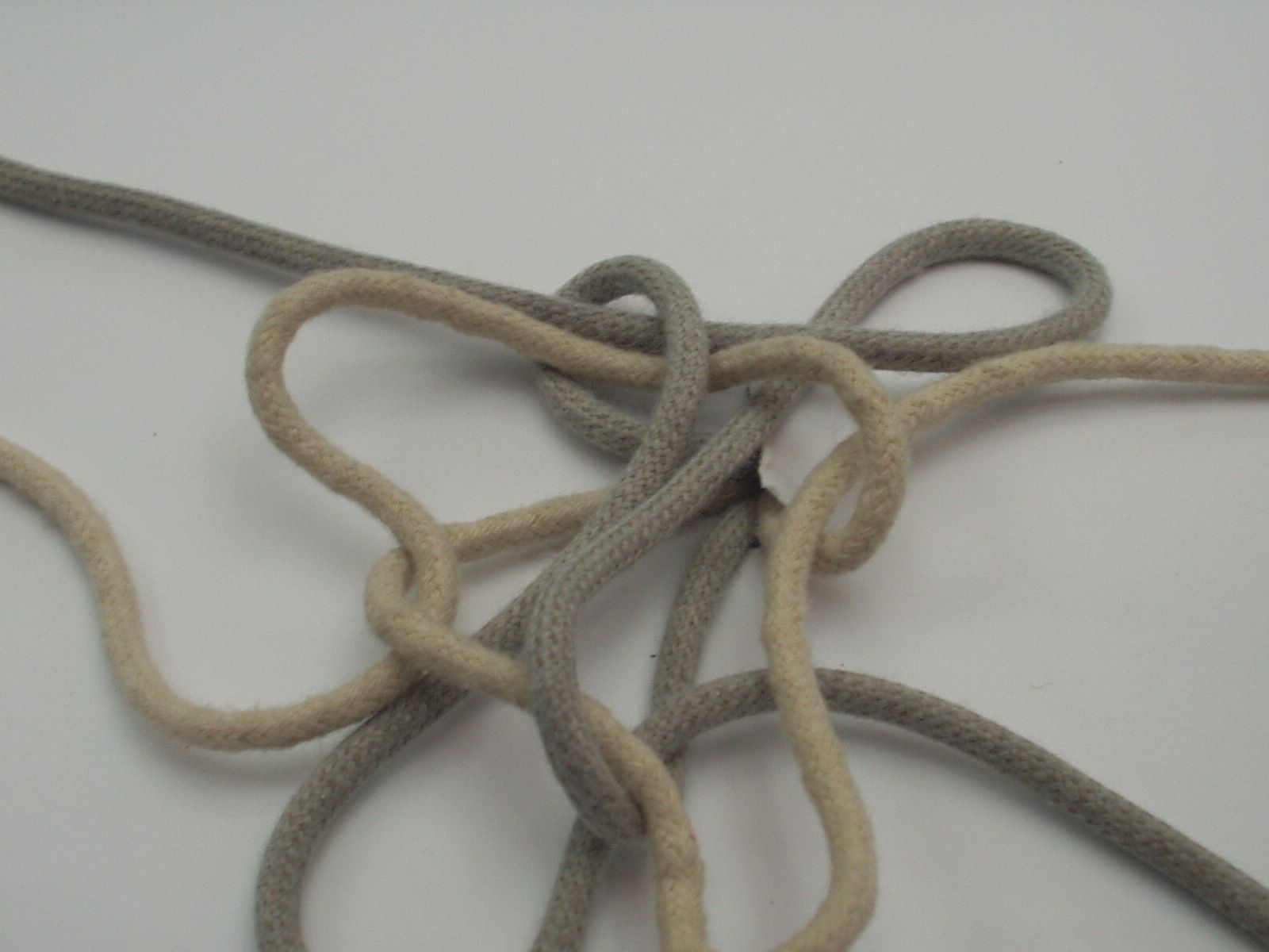 Over Two Crown Diamond Knot : 18 Steps - Instructables