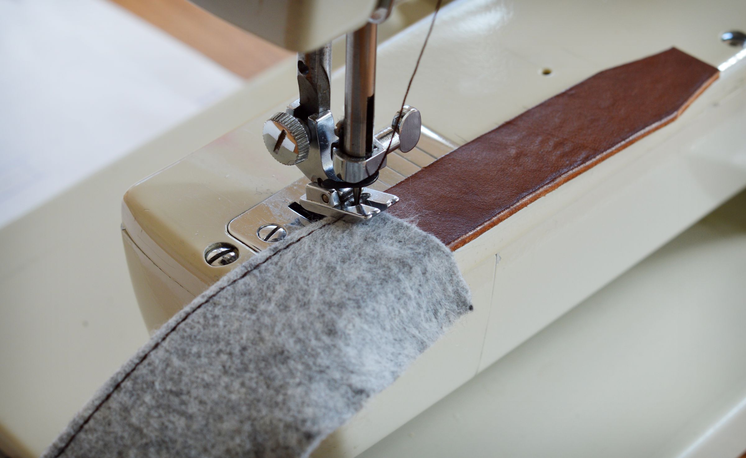 Leather and Wool Camera Strap : 7 Steps (with Pictures) - Instructables