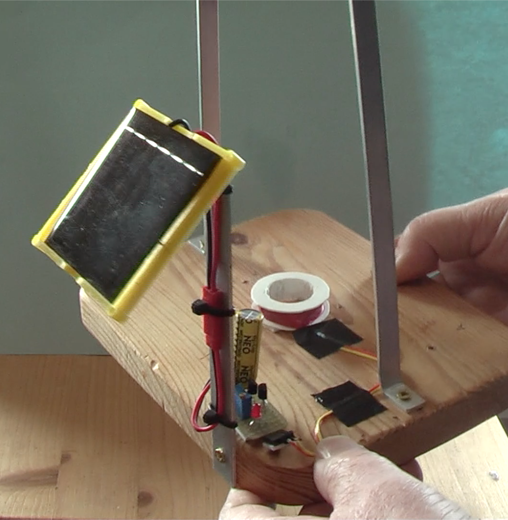 Double Spin Solar Pendulum : 4 Steps (with Pictures) - Instructables