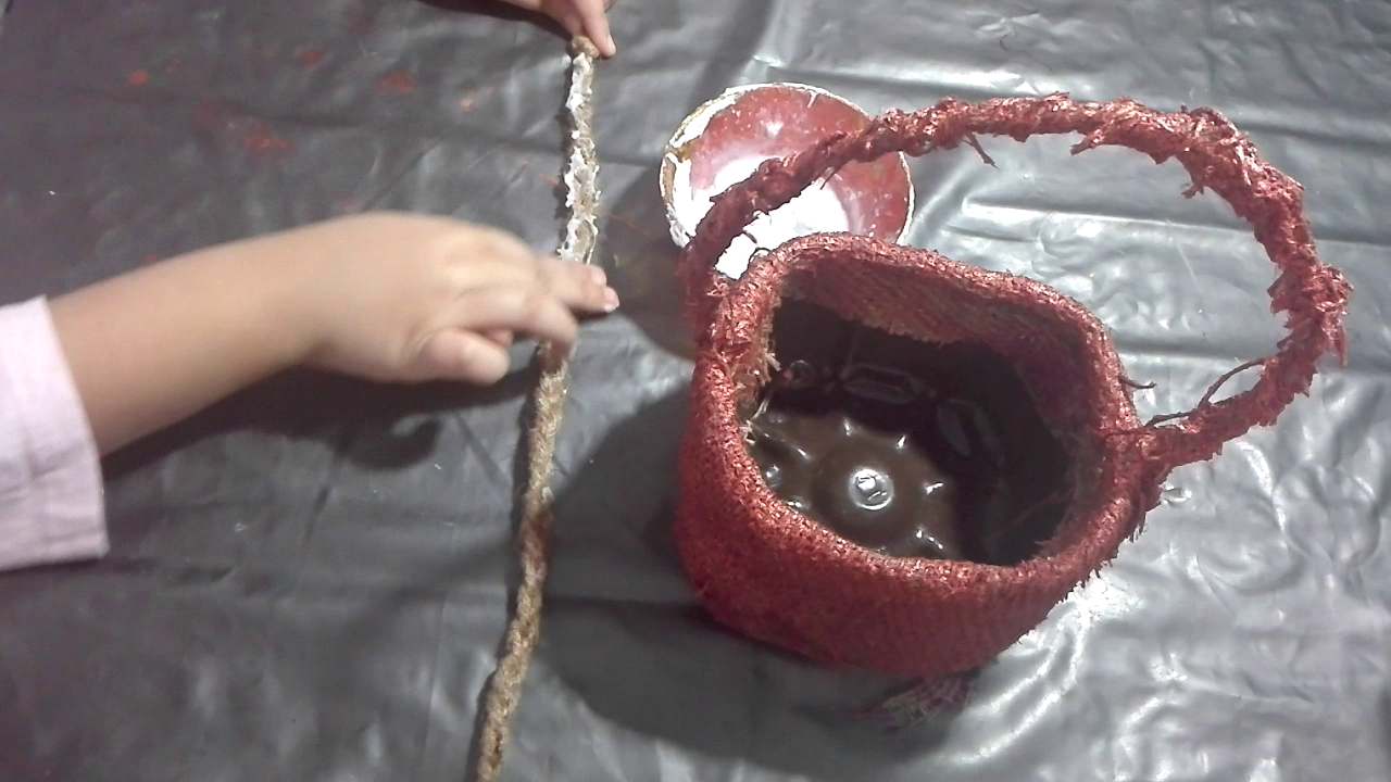 How to Make Jute Basket With Plastic Bottle|DIY Jute Basket : 9 Steps ...