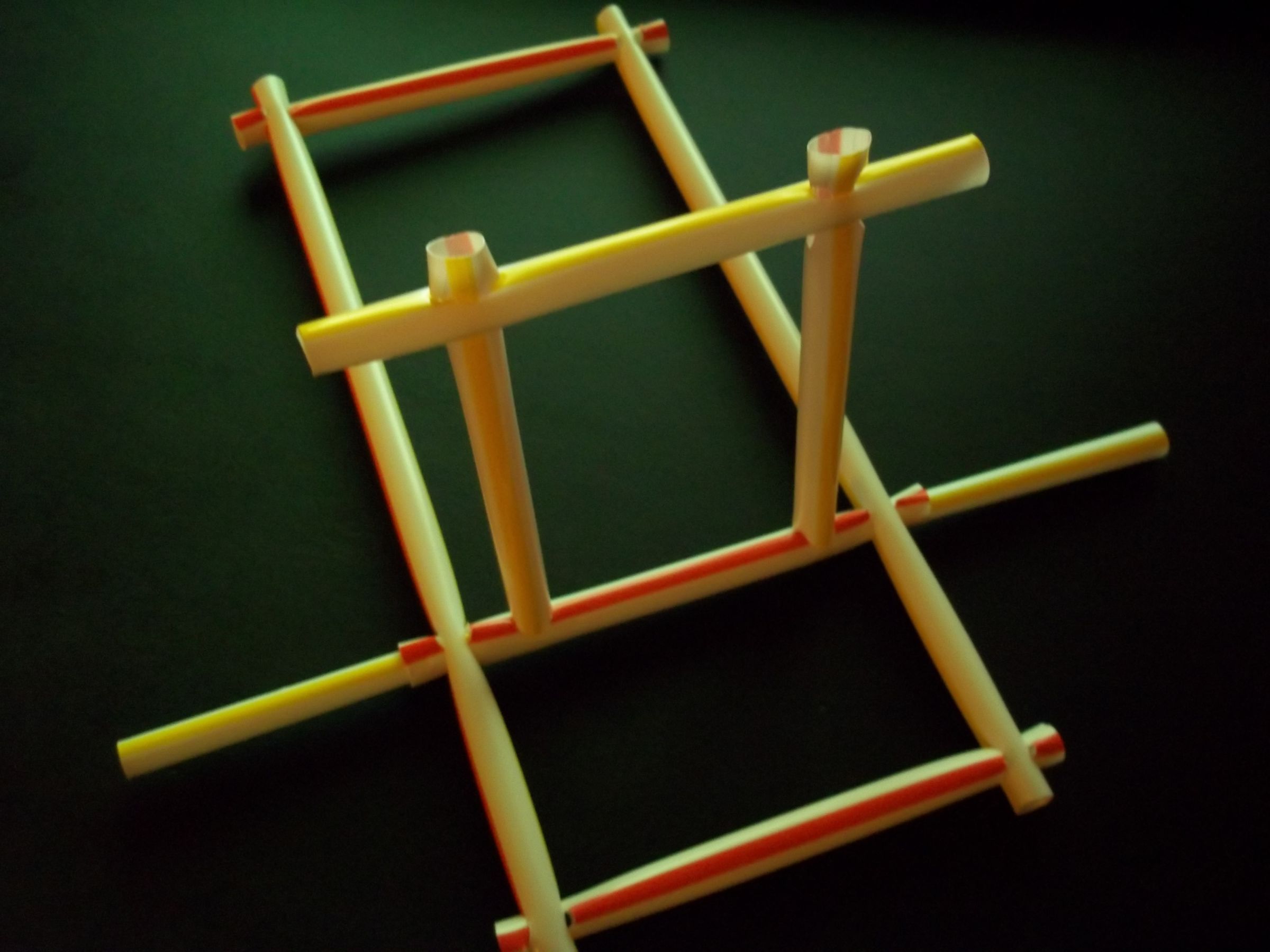 Trebuchet Catapult Using Only Fast Food Straws - Straw Builder Project ...