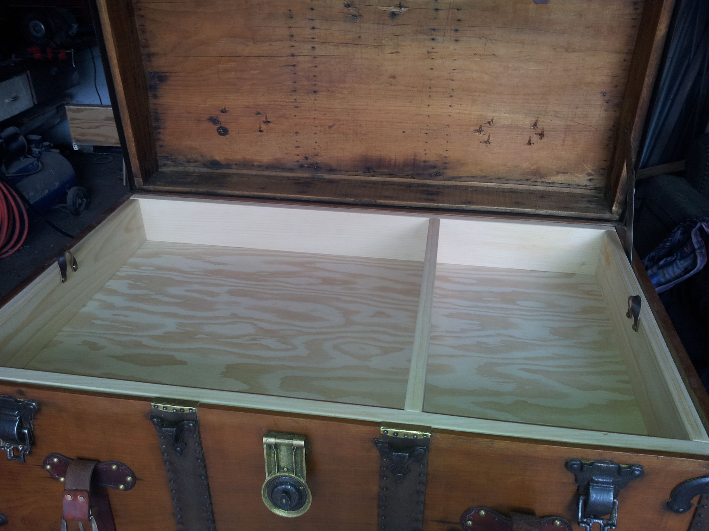 Restoring a Vintage Steamer Trunk : 8 Steps (with Pictures) - Instructables