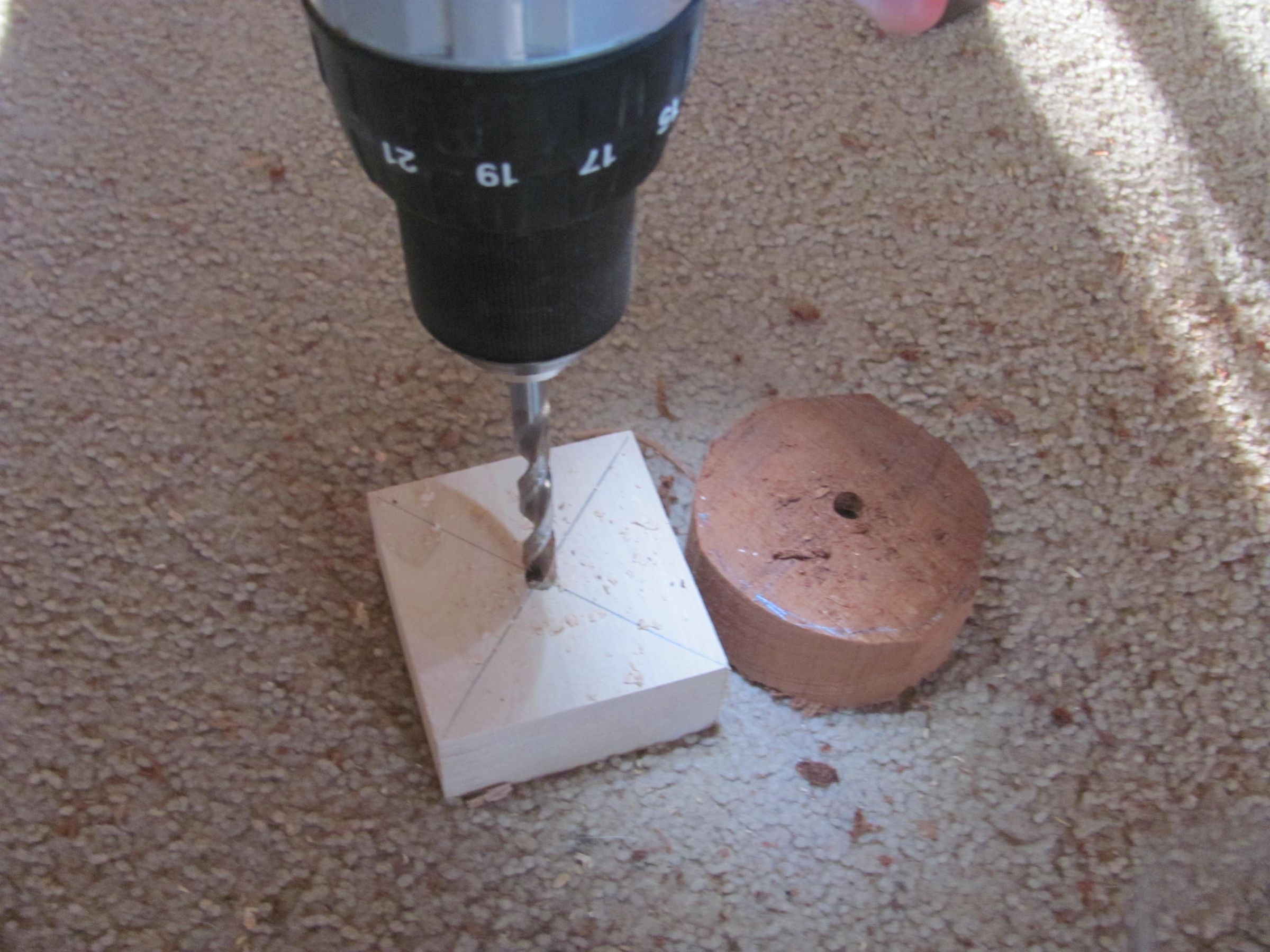 Wooden Pokeball : 7 Steps (with Pictures) - Instructables